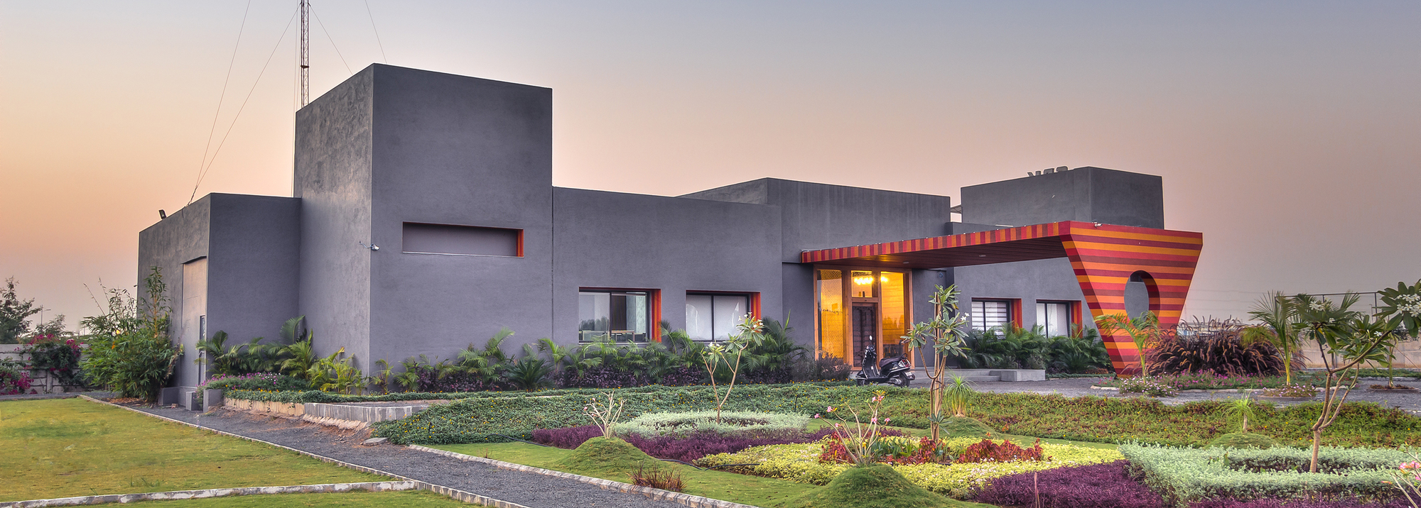 Gallery of Peacock Technology / .DWG - 6