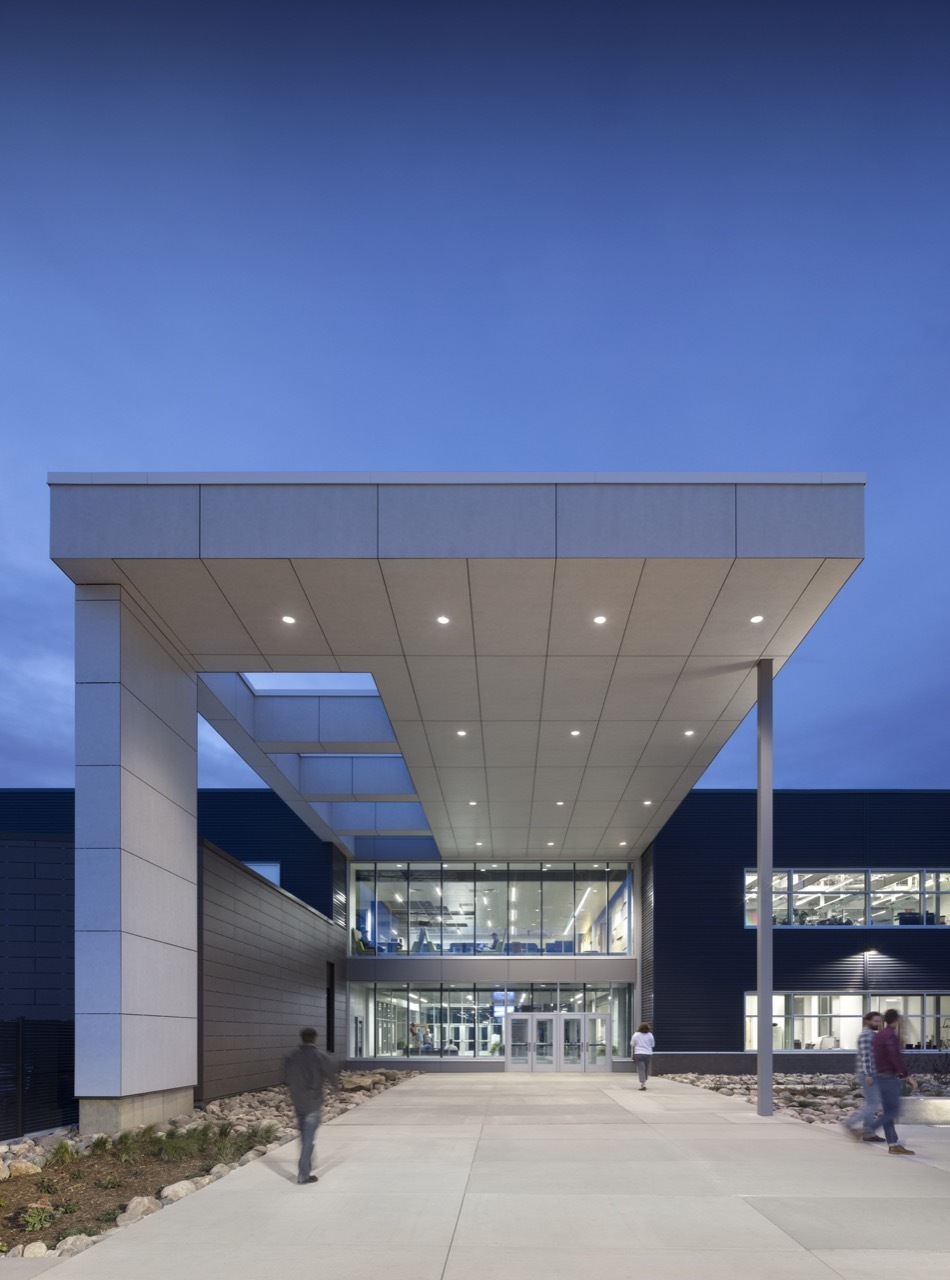 Gallery of Pathways Innovation Center / Cuningham Group Architecture ...