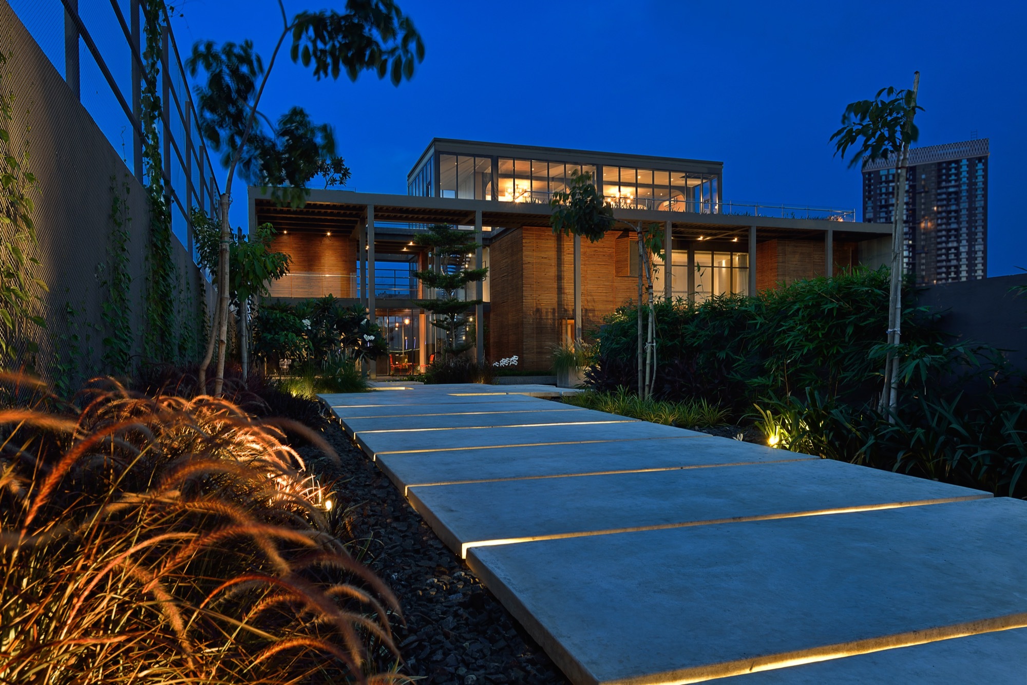 Gallery of Aurus Sales Pavilion / Abin Design Studio - 22