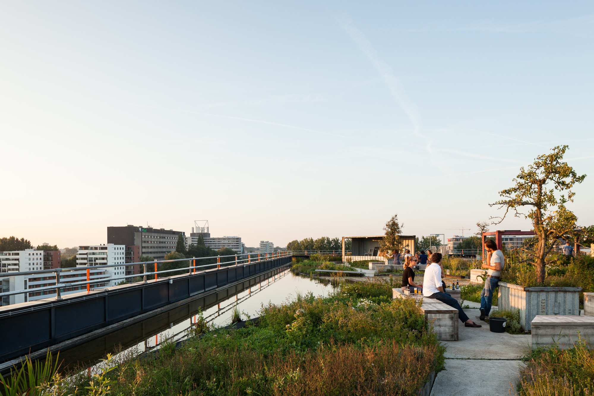 Galería de B.Amsterdam / NEXT architects - 2