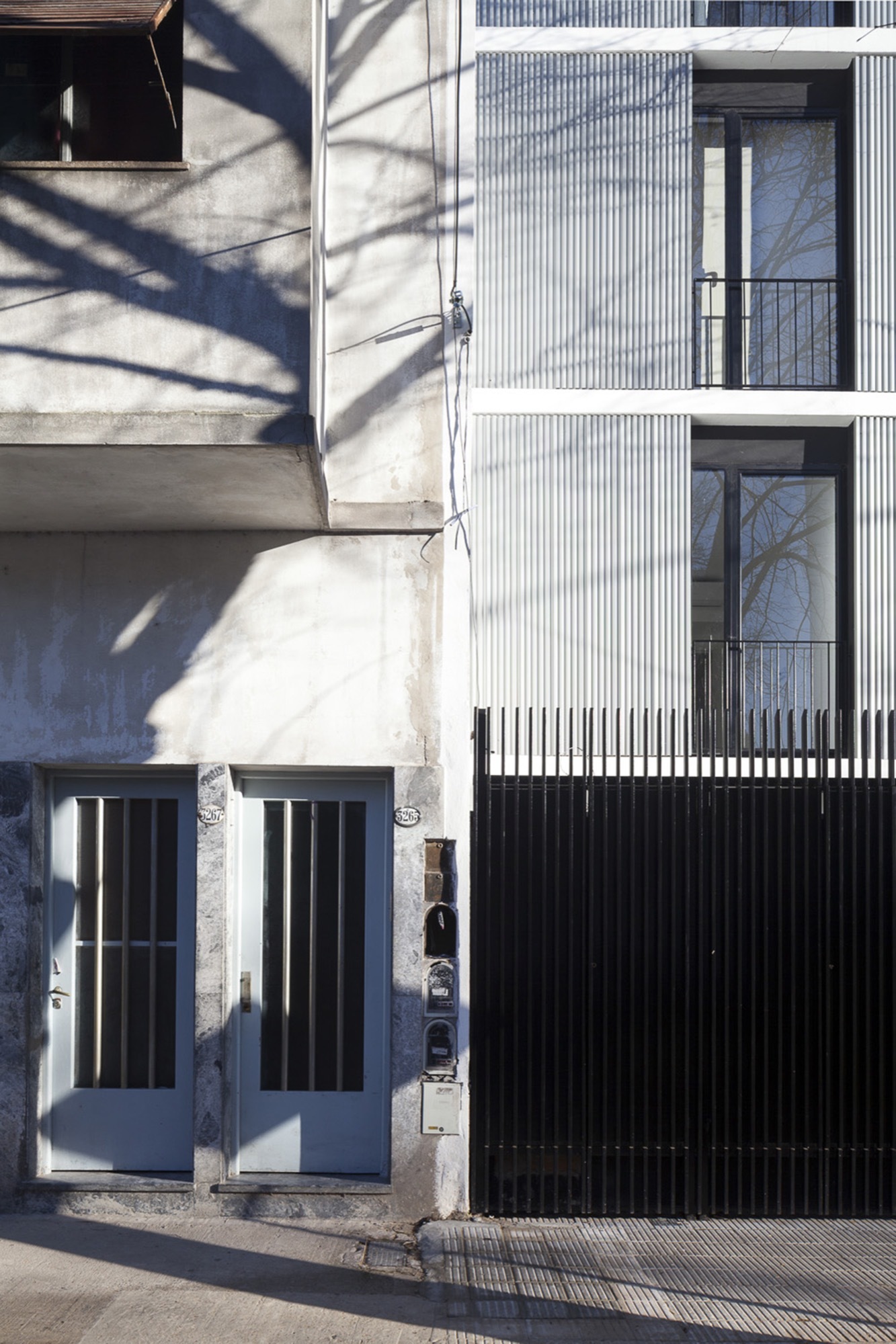 Galería de Edificio ZLA / Estudio BaBO - 7