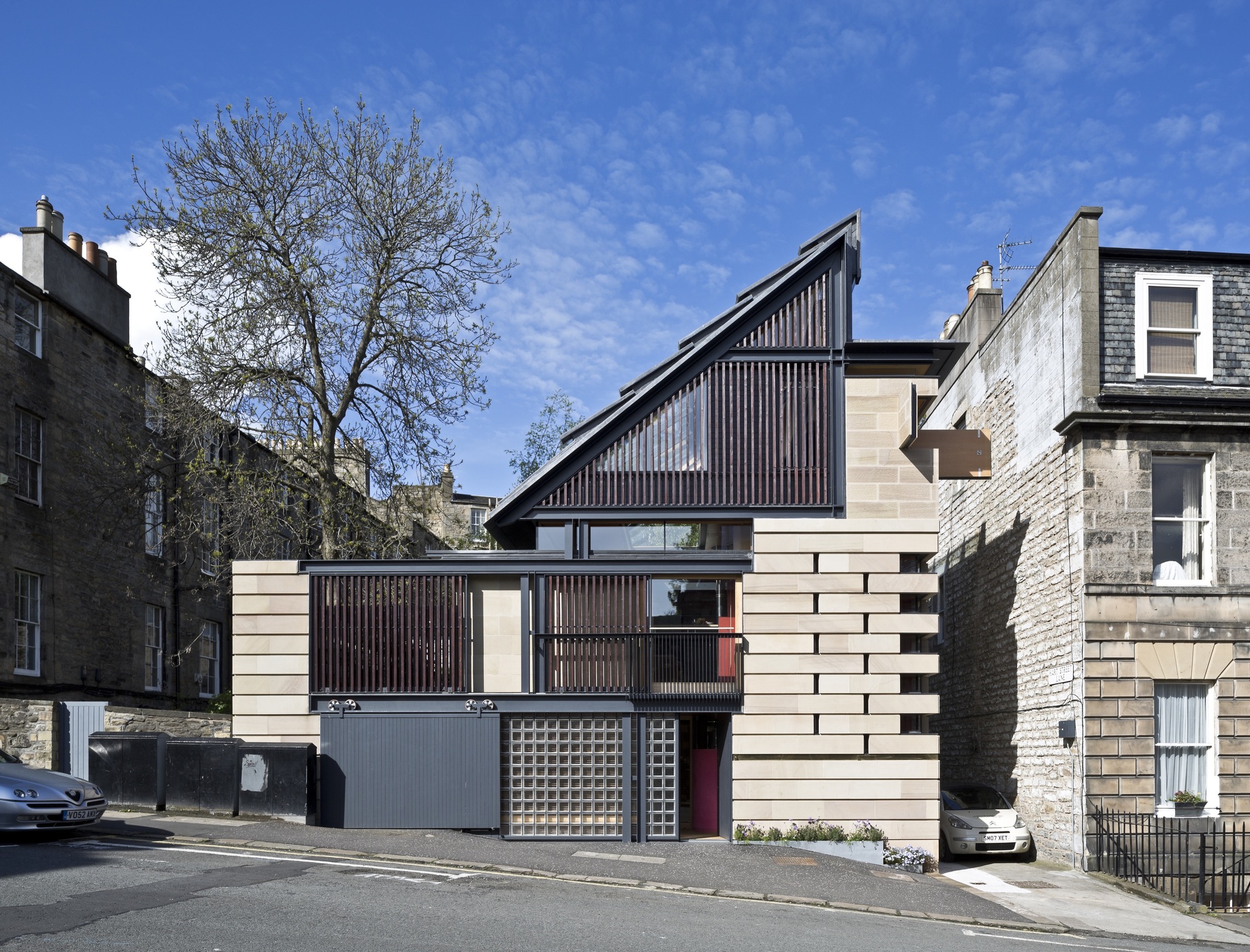 Inside the Murphy House, RIBA's 2016 House of the Year | ArchDaily