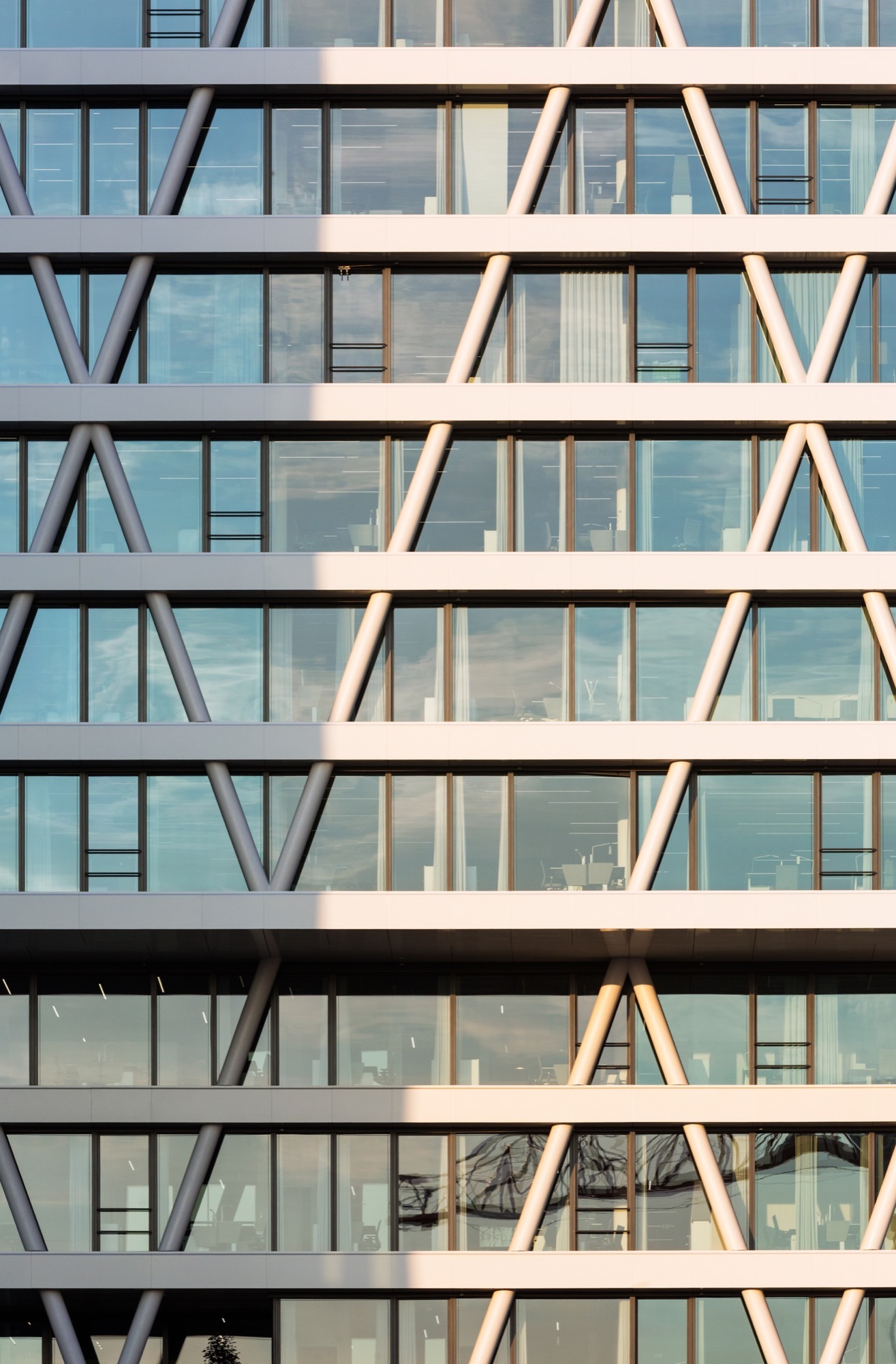 Gallery of 50Hertz Headquarter Berlin / LOVE architecture and urbanism - 7
