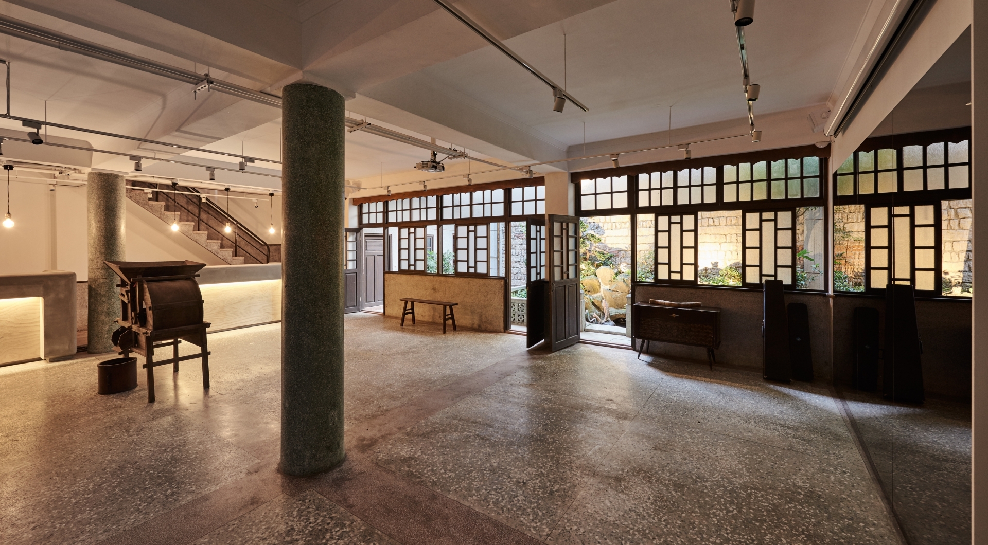 Gallery of The Inverted Truss / B+P Architects - 28