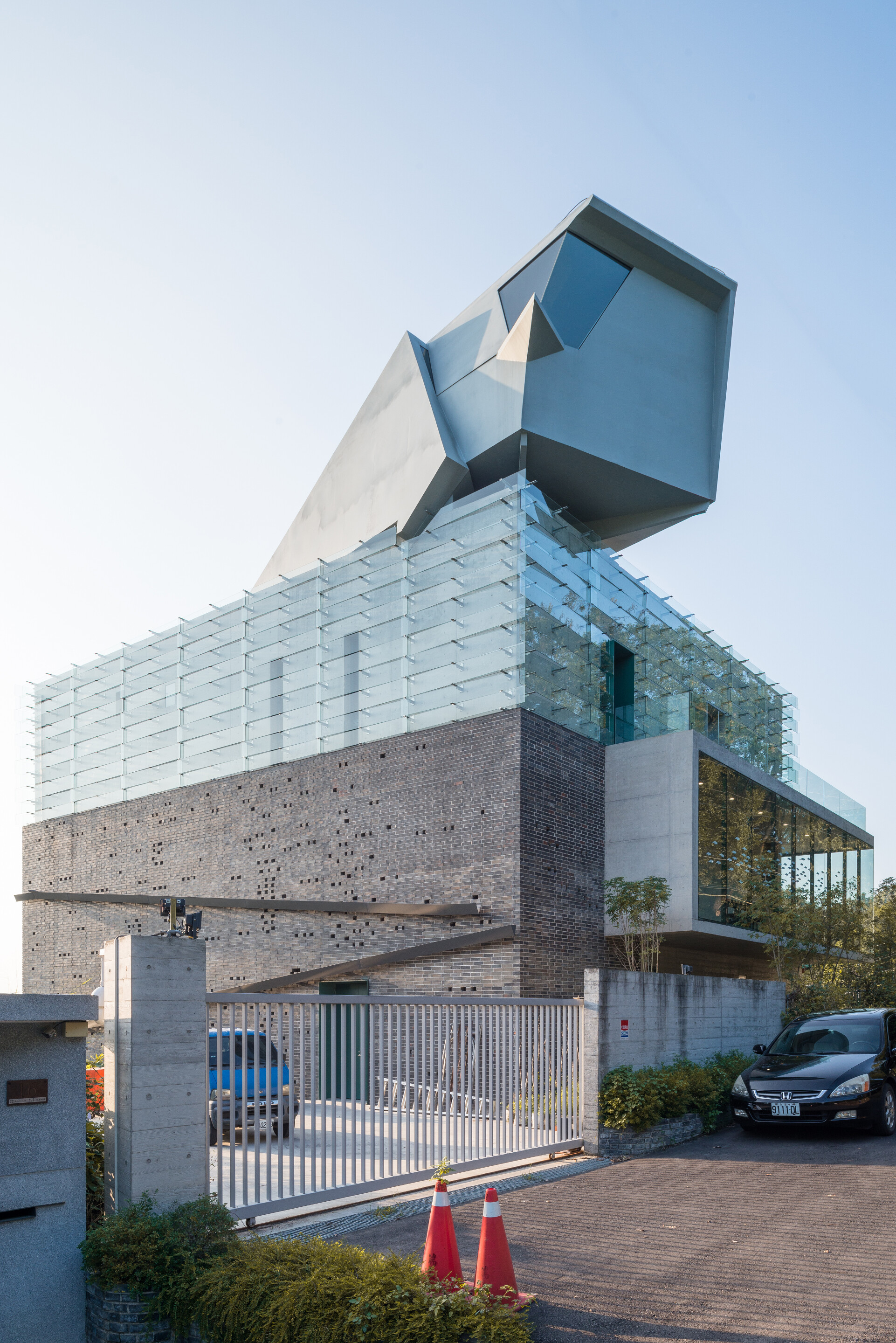 Gallery of AMBi Studio’s Award-Winning Yu-Hsiu Museum of Arts ...