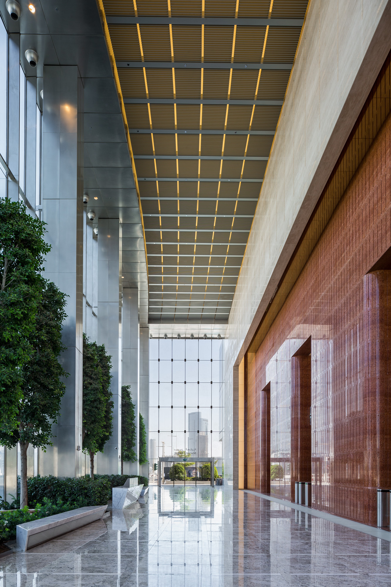 Gallery of Al Hilal Bank Office Tower / Goettsch Partners - 7