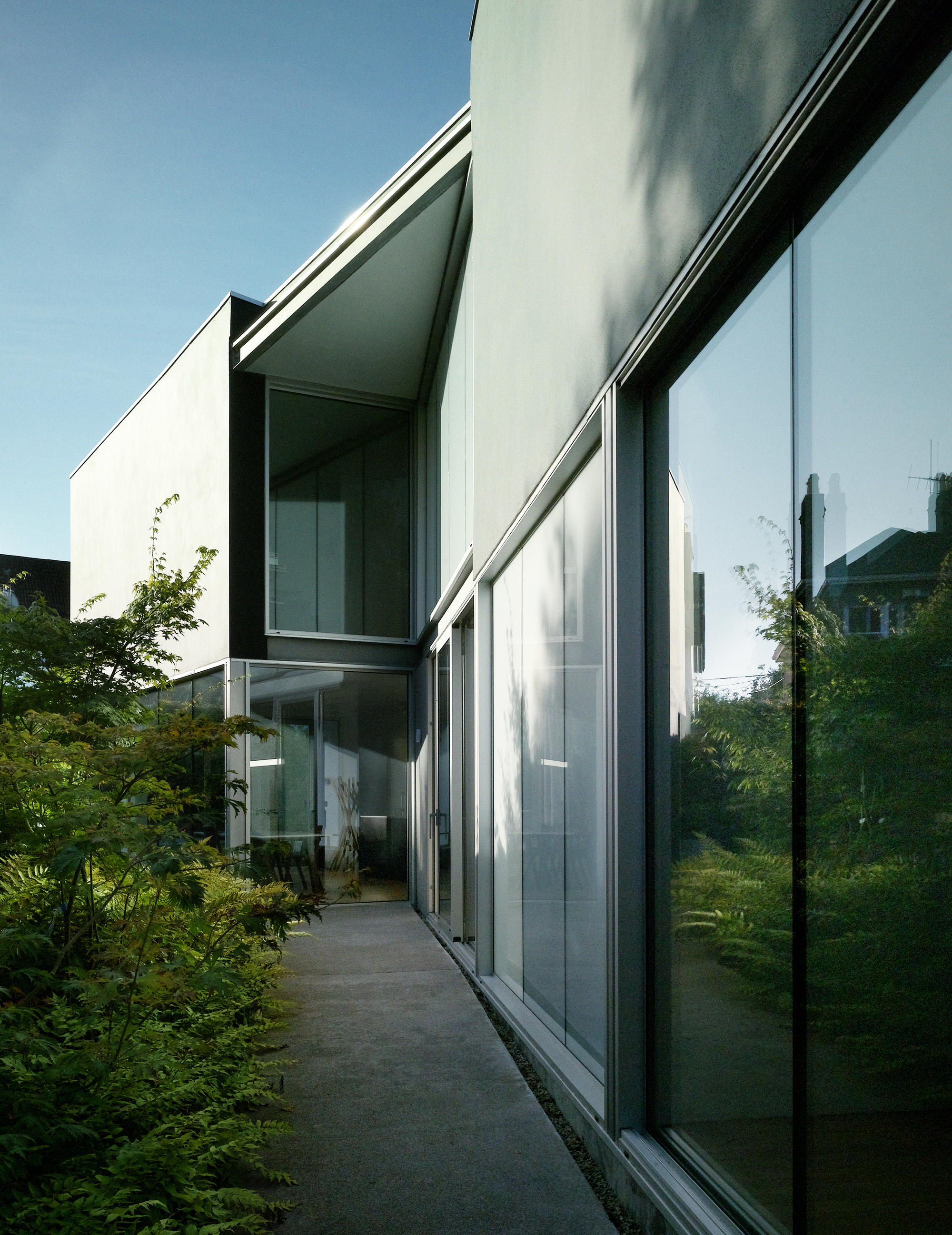 Gallery of Folding House / A2 Architects - 9