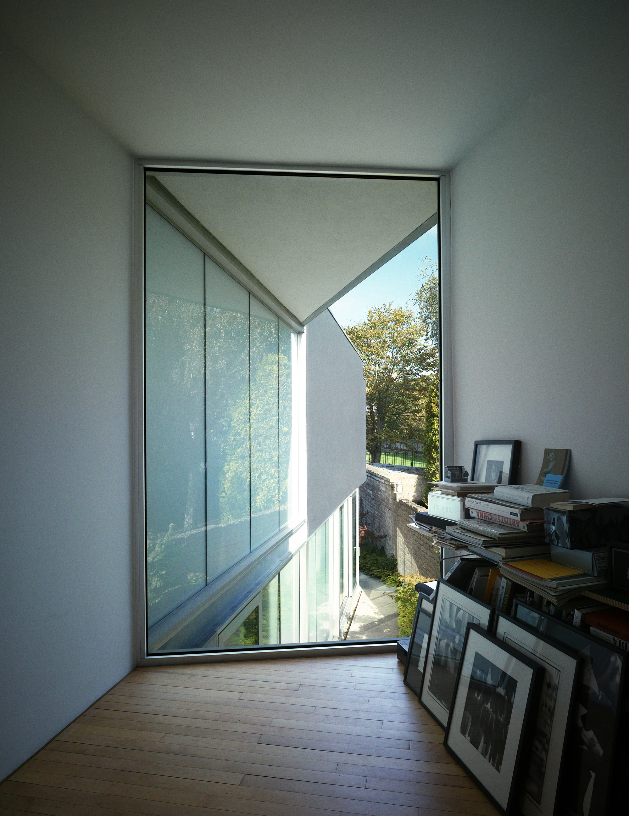 Gallery of Folding House / A2 Architects - 11