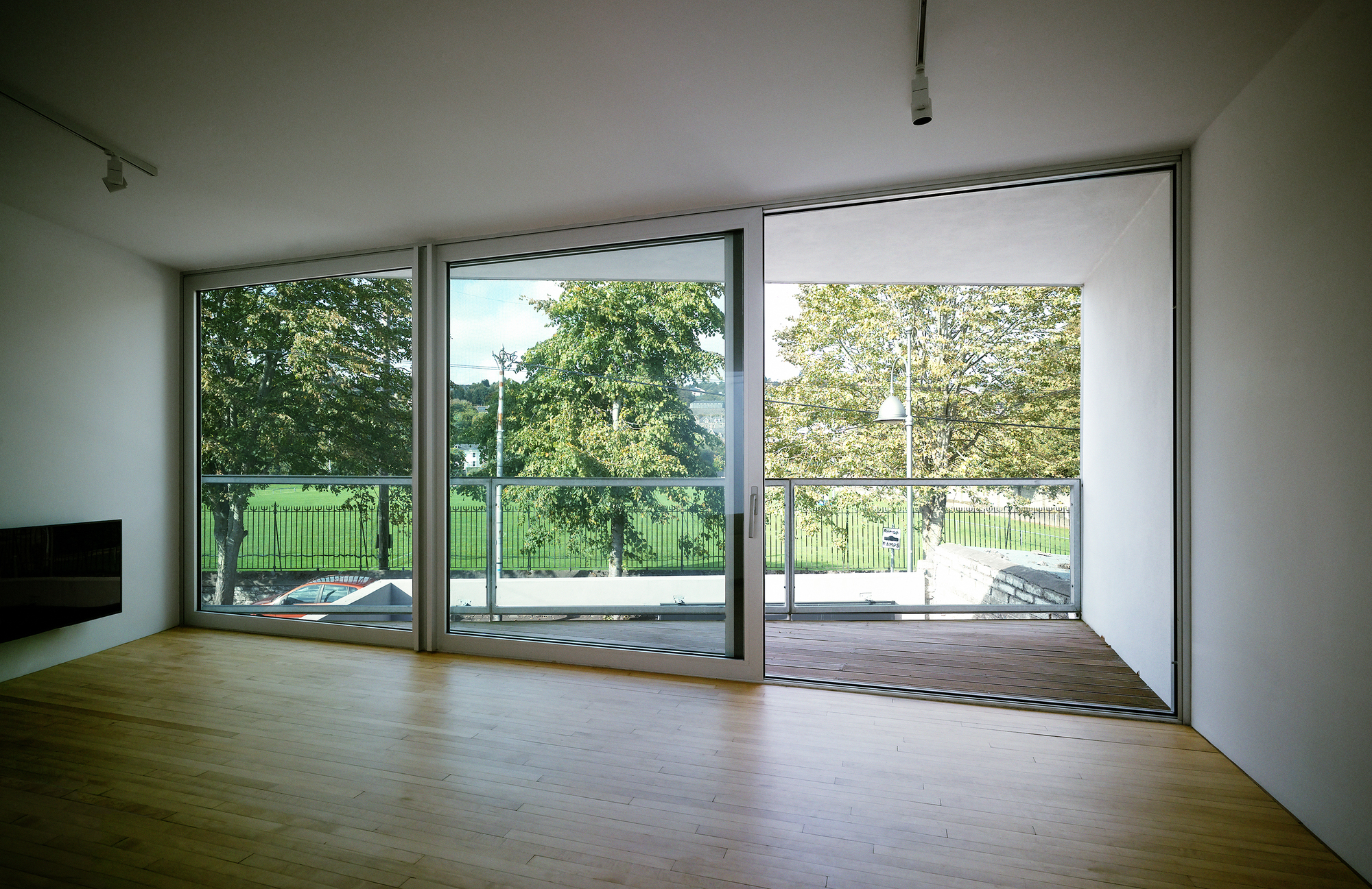 Gallery of Folding House / A2 Architects - 12