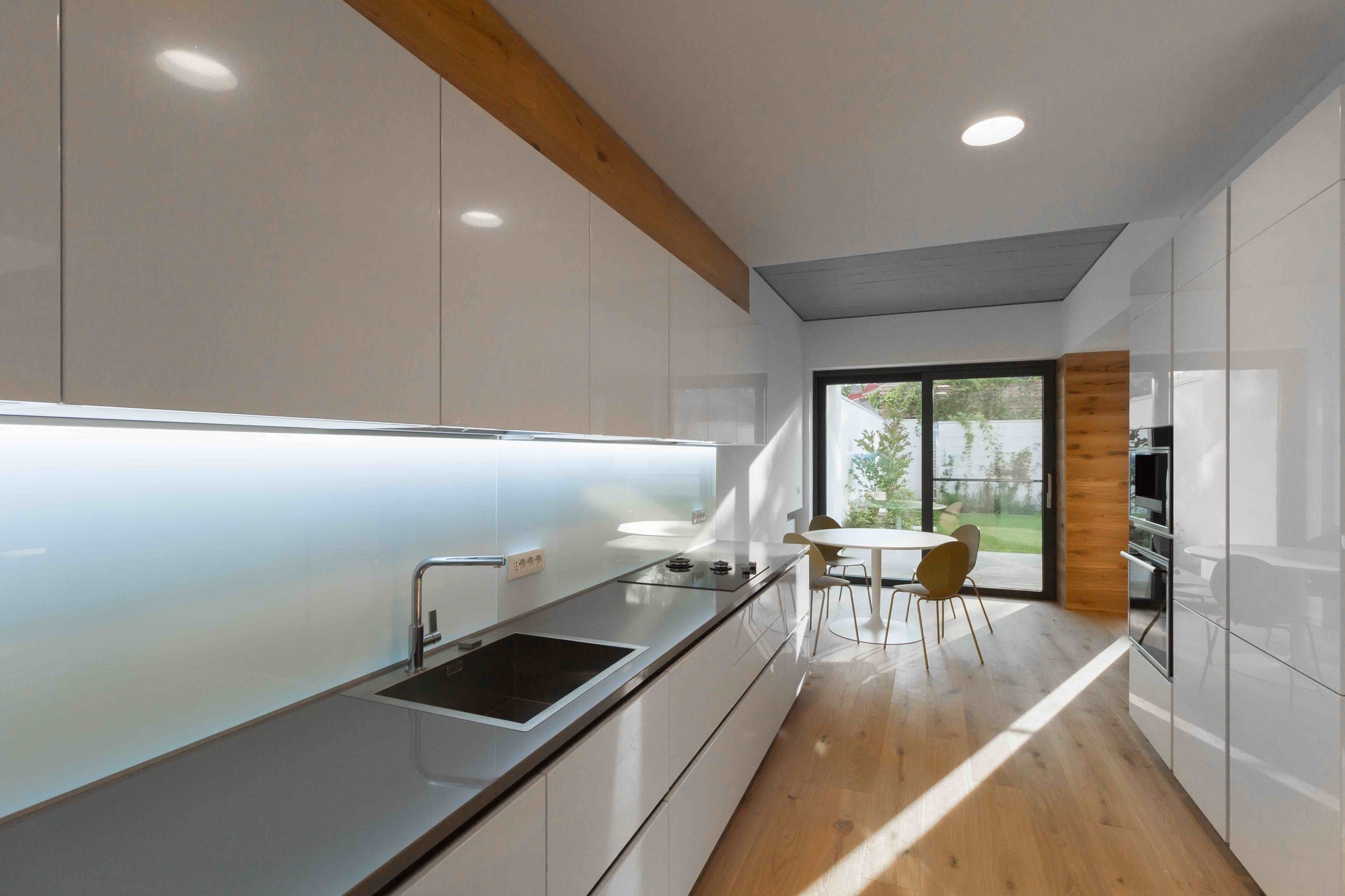 Gallery of JC House / Plus Line Design - 25