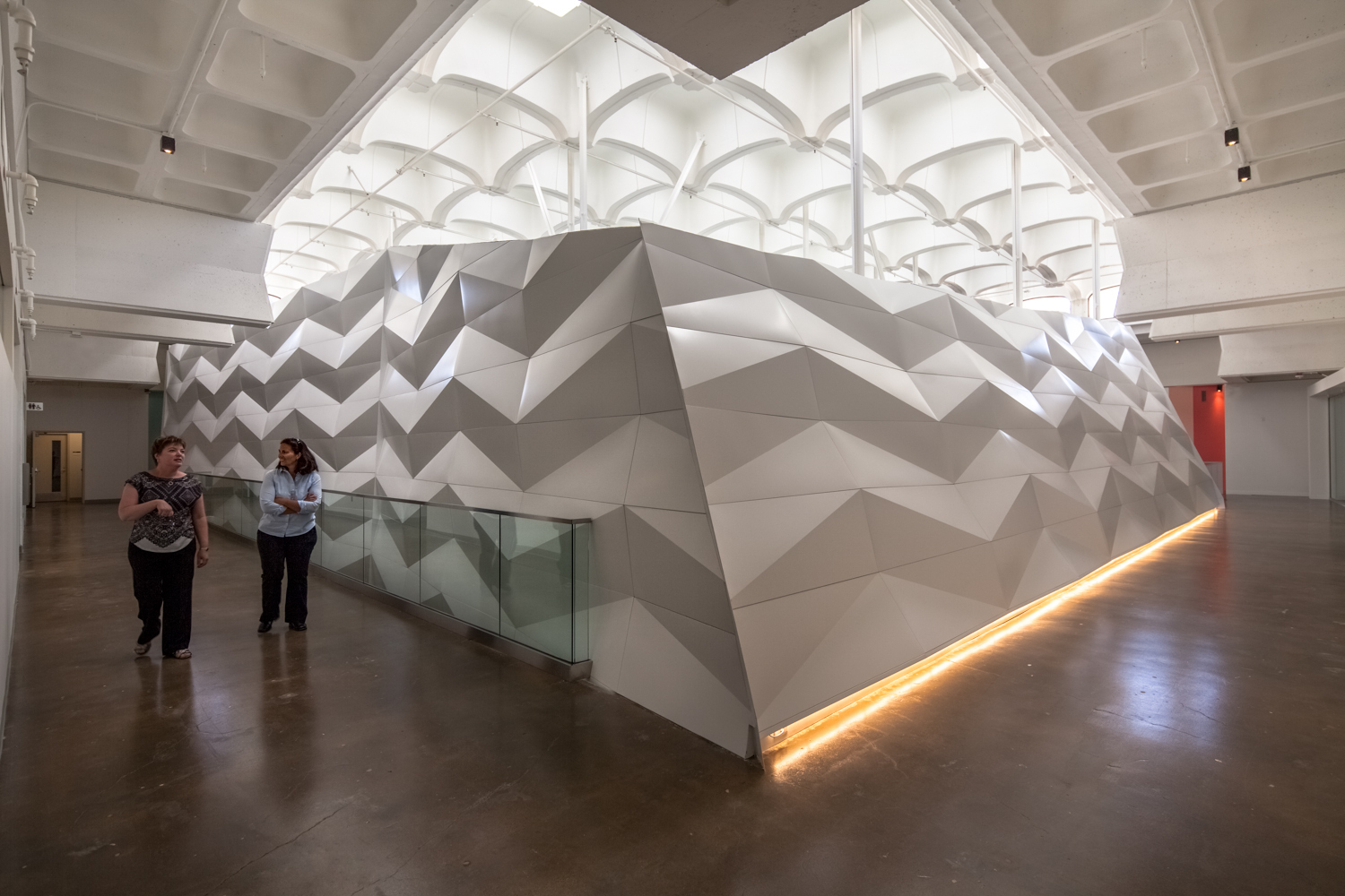 Gallery of UC San Diego - Galbraith Hall Interior Renovation / Kevin ...