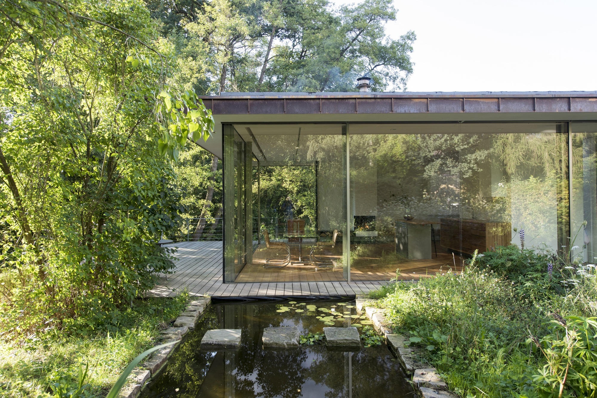 Gallery of This German House Sheds Excess to Provide Peace and Clarity - 3