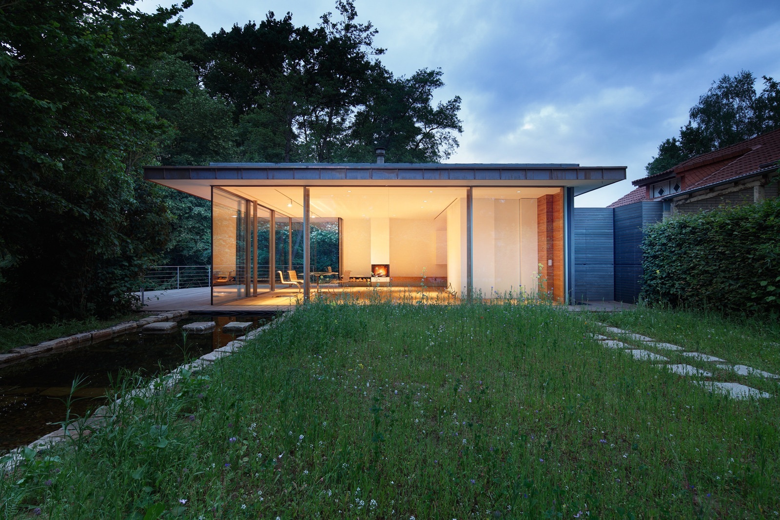 Gallery of This German House Sheds Excess to Provide Peace and Clarity - 2