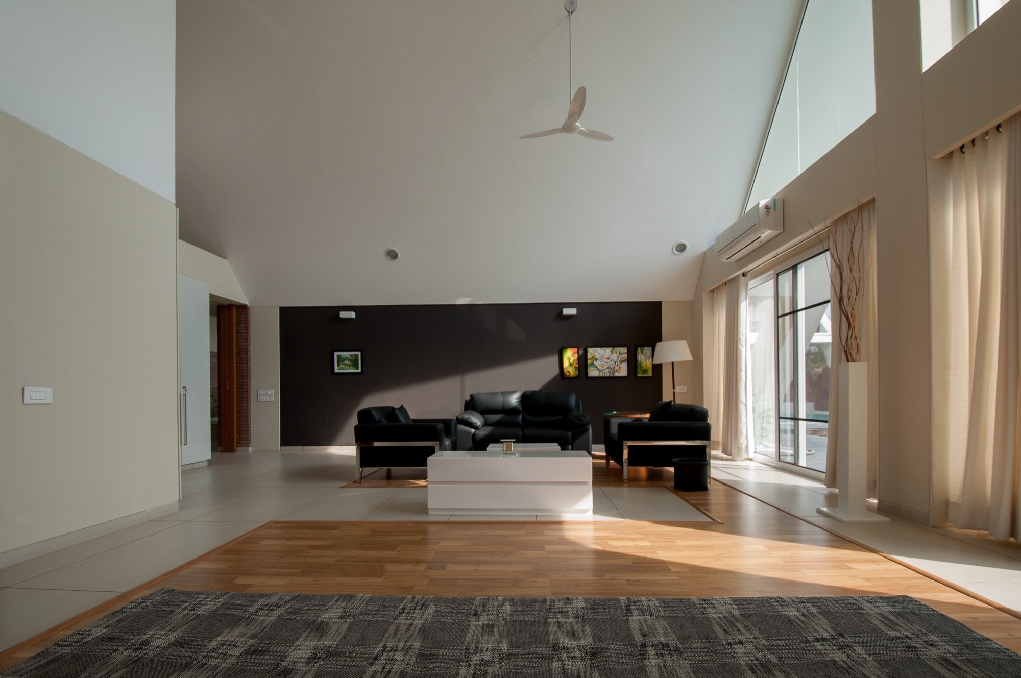 Gallery of The APEX House / Design Buro Architects - 9