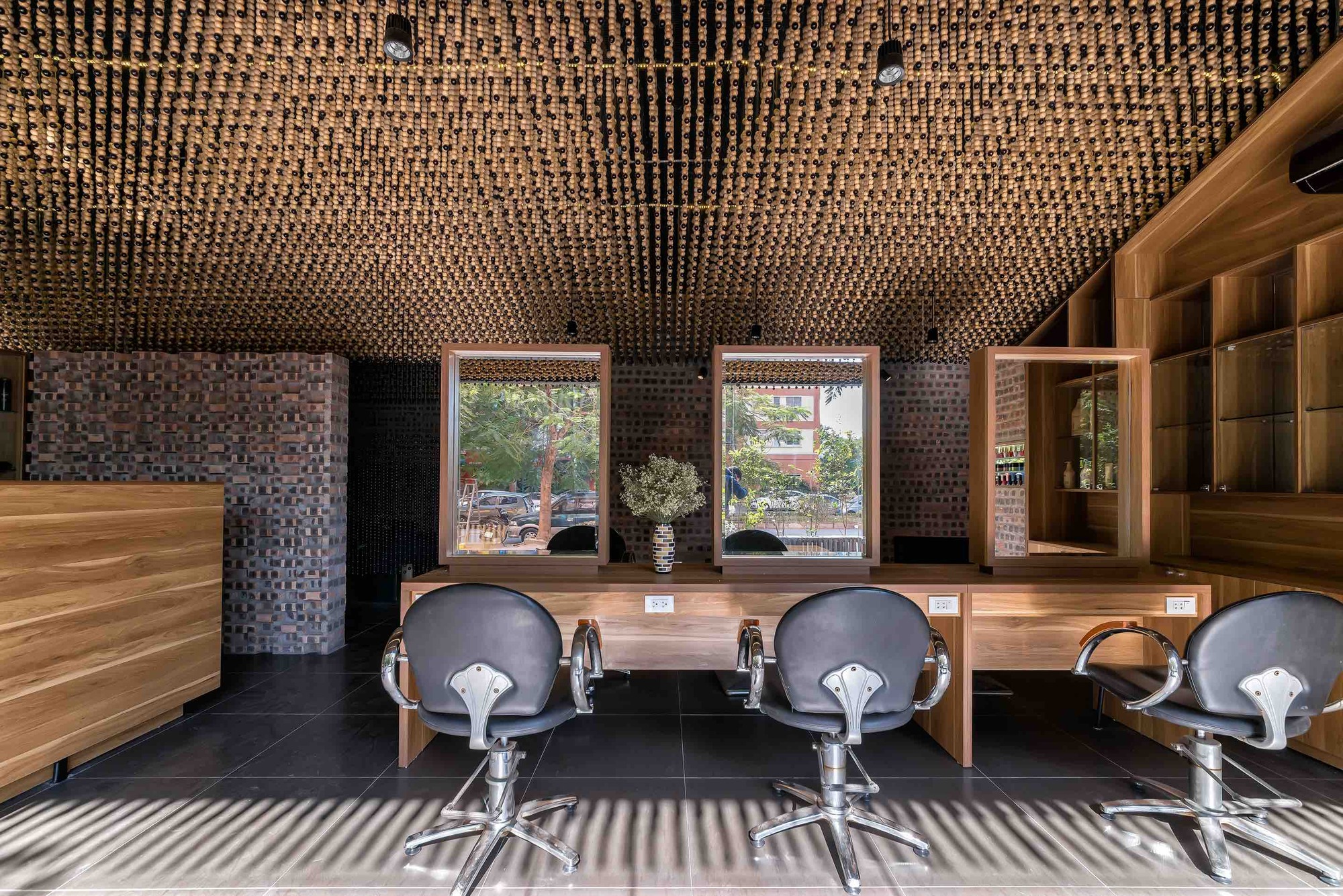 Galeria de Salão Mành Mành / H&P Architects - 20