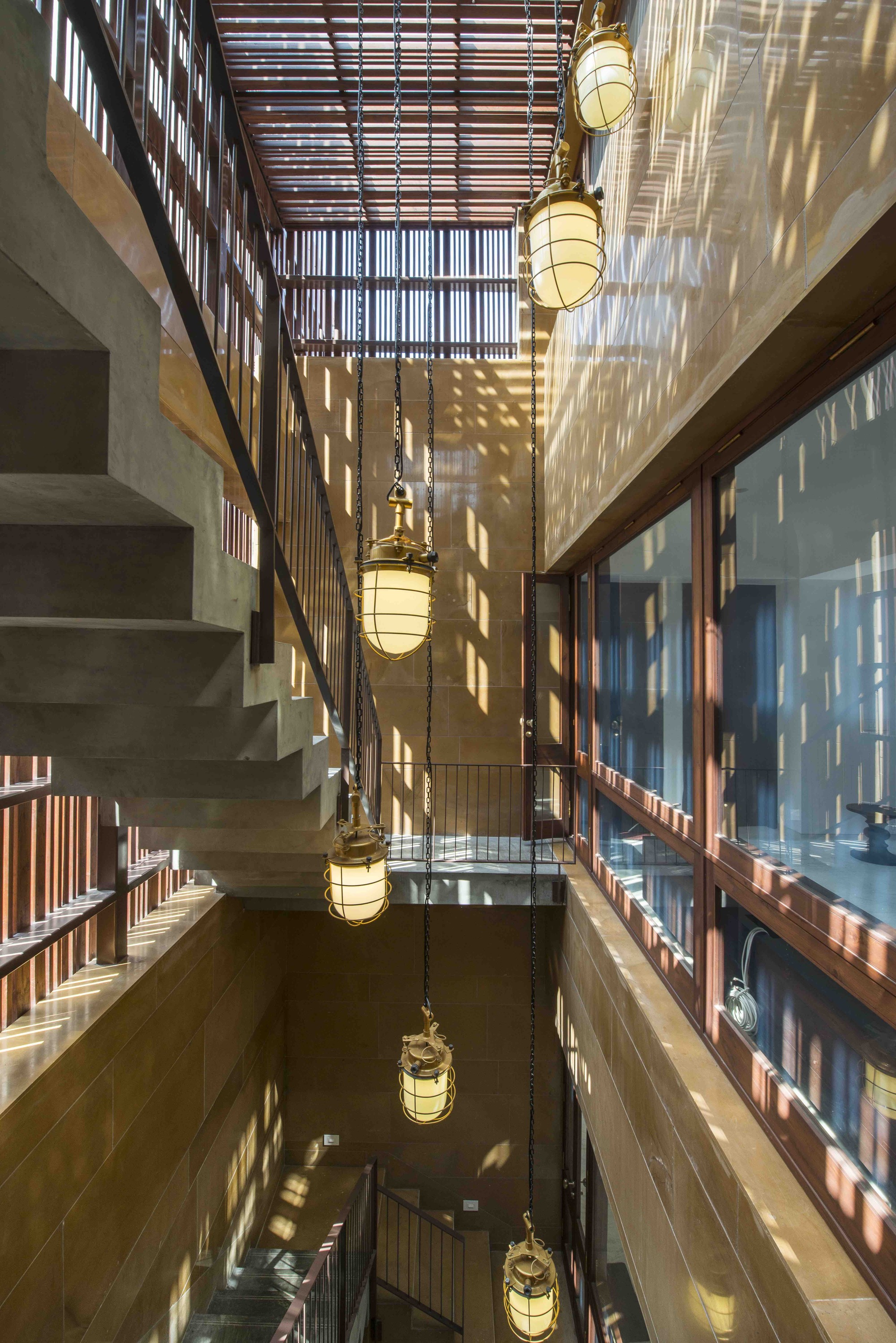 Gallery of MANDVI House / SPASM Design Architects - 4