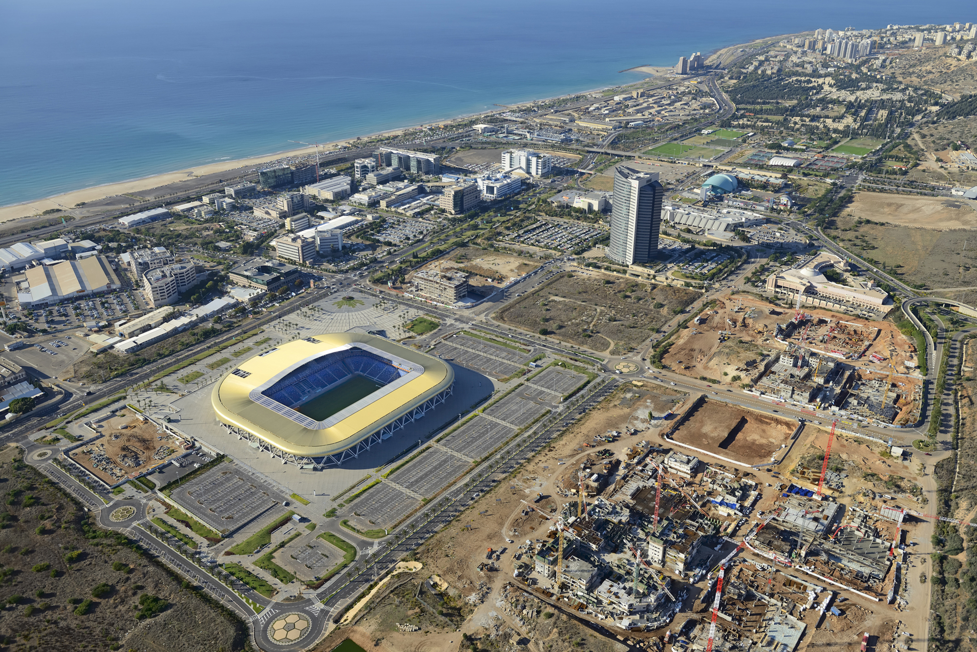 Gallery of Sammy Ofer Stadium / KSS GROUP + Mansfeld-Kehat Architects - 10