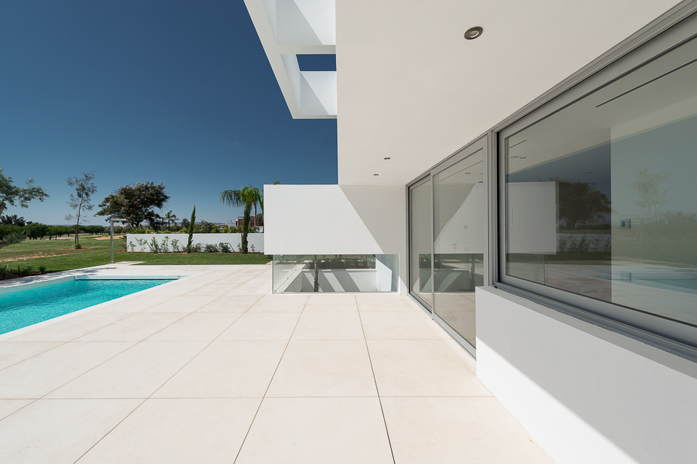 Gallery of Five Terraces and a Garden / corpo atelier - 23