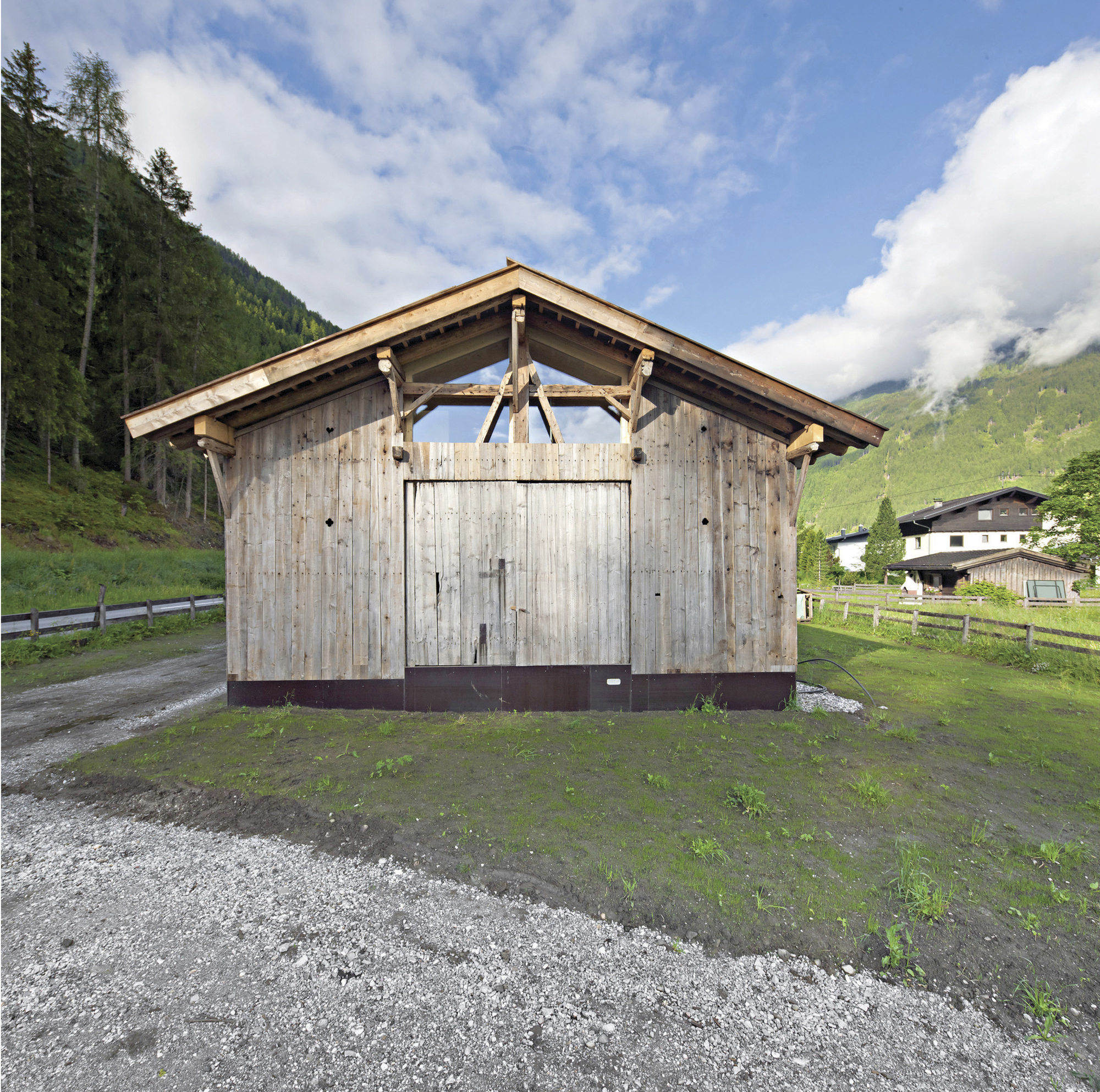 Gallery of House Moser / Madritsch + Pfurtscheller - 10