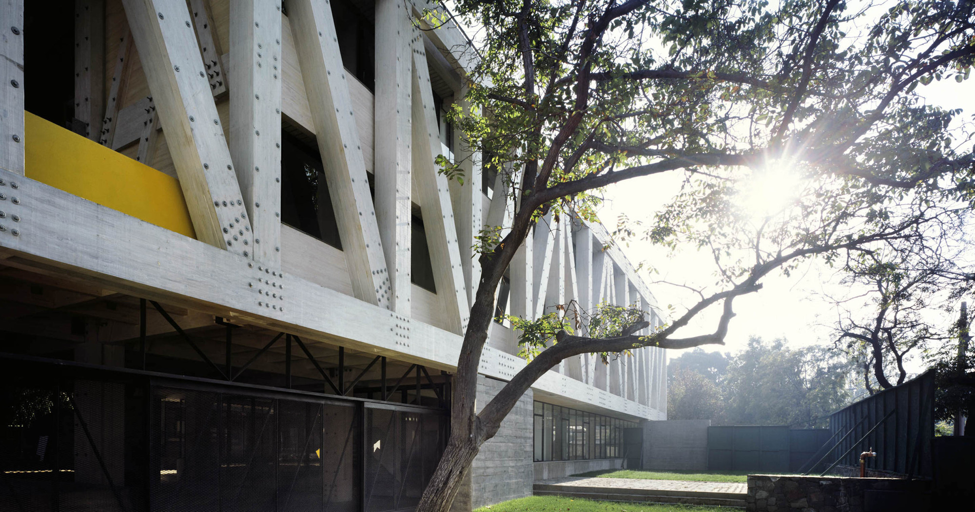 Gallery of UC Architecture School Building / Gonzalo Claro - 10