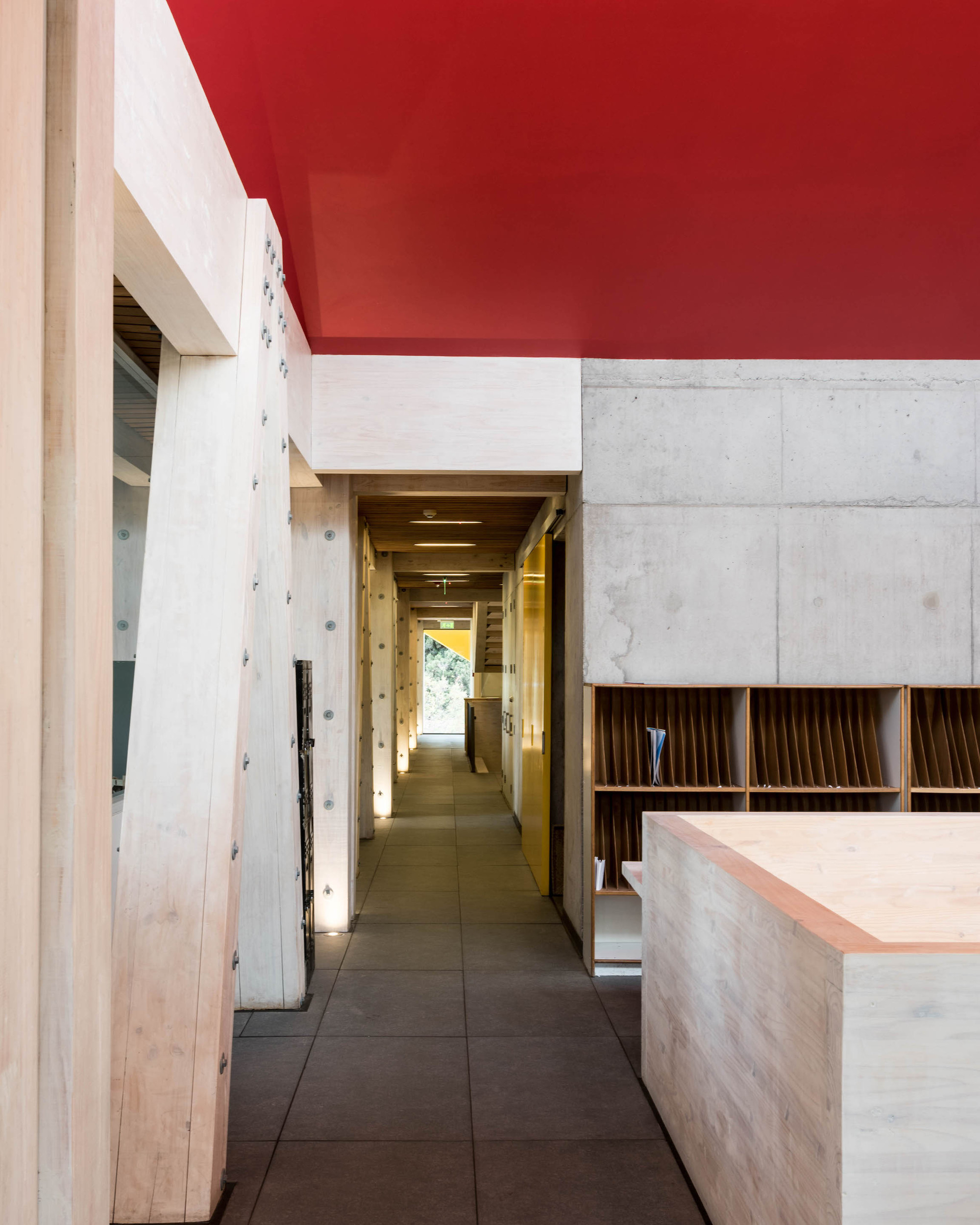 Gallery of UC Architecture School Building / Gonzalo Claro - 17