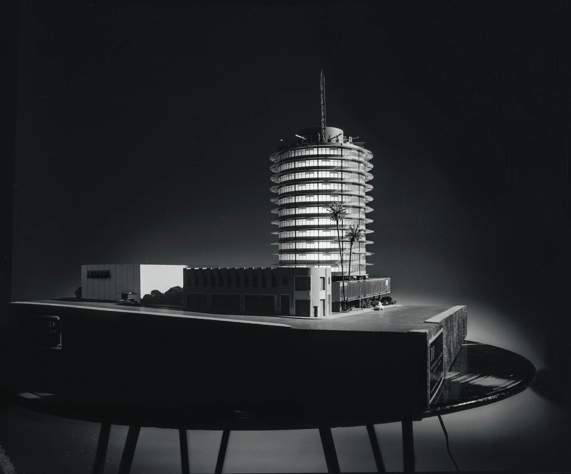 Gallery of The Record Company Headquarters that Revived 1950s Hollywood ...