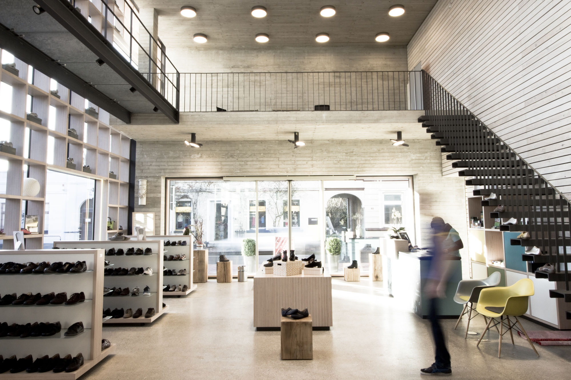 Gallery of Shoe Shelve Shop / Urban-Agency Architects + Esplant - 6