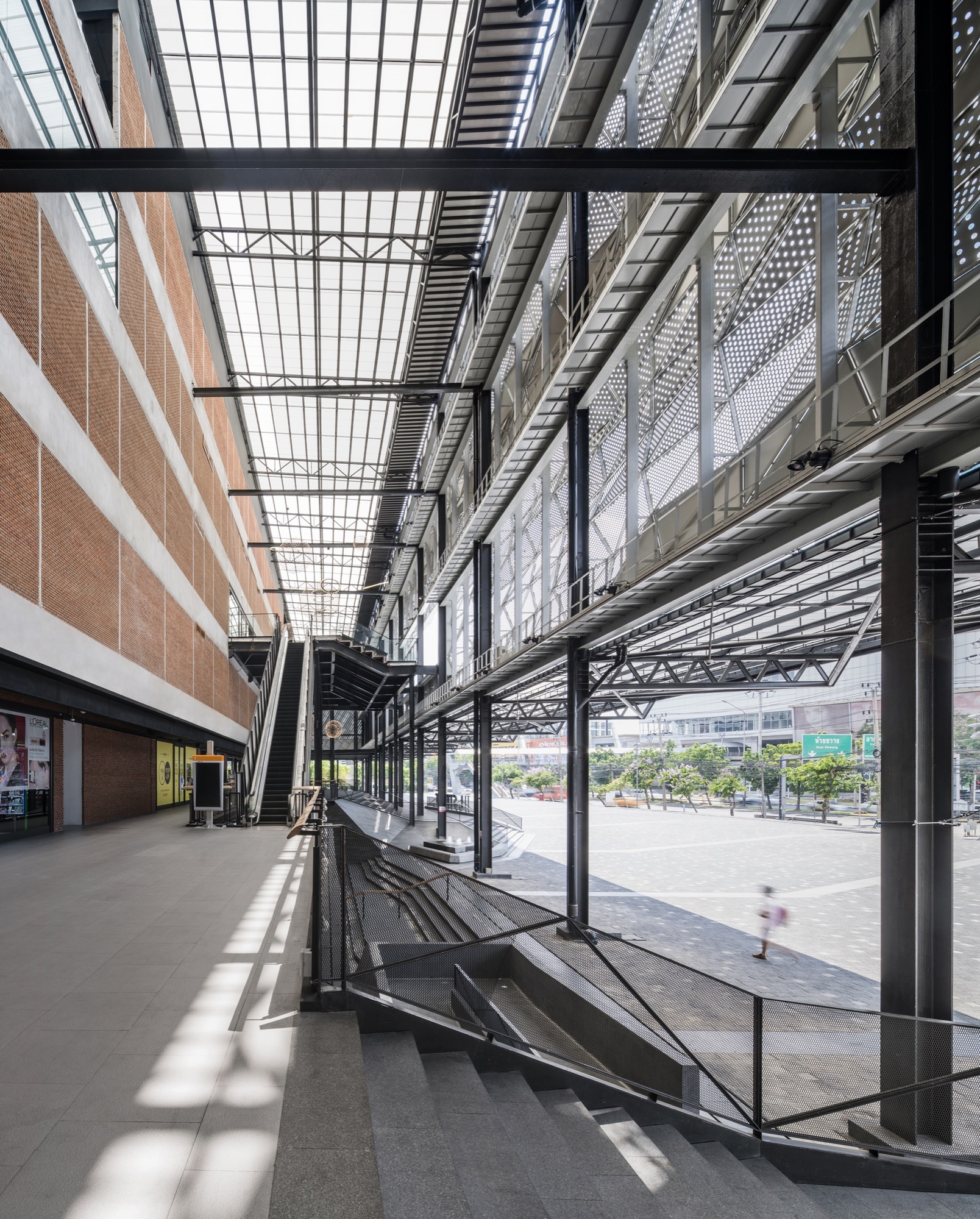 Gallery of The Street Ratchada / Architectkidd - 3