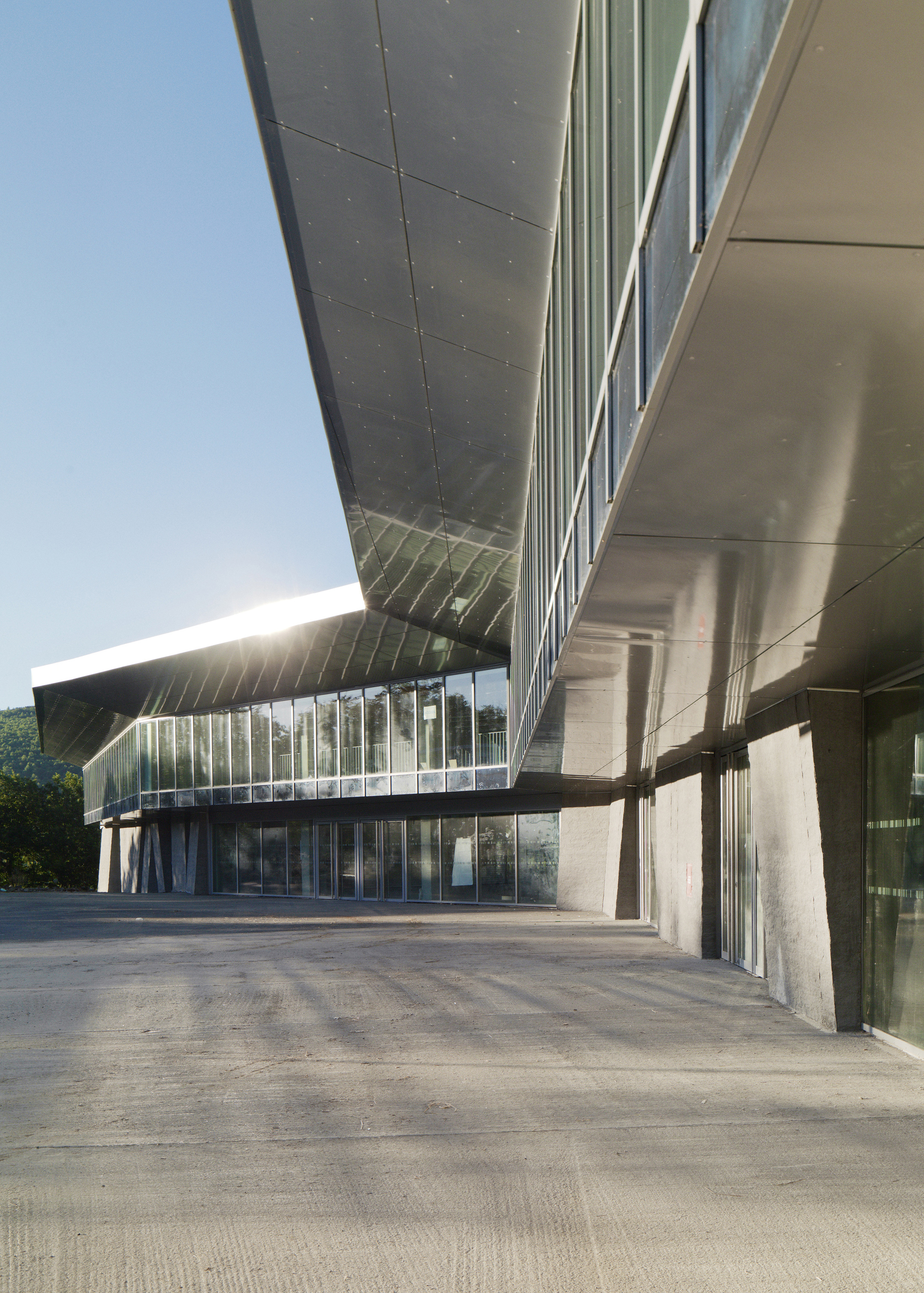 Gallery of Jean Moulin High School / Duncan Lewis Scape Architecture - 11