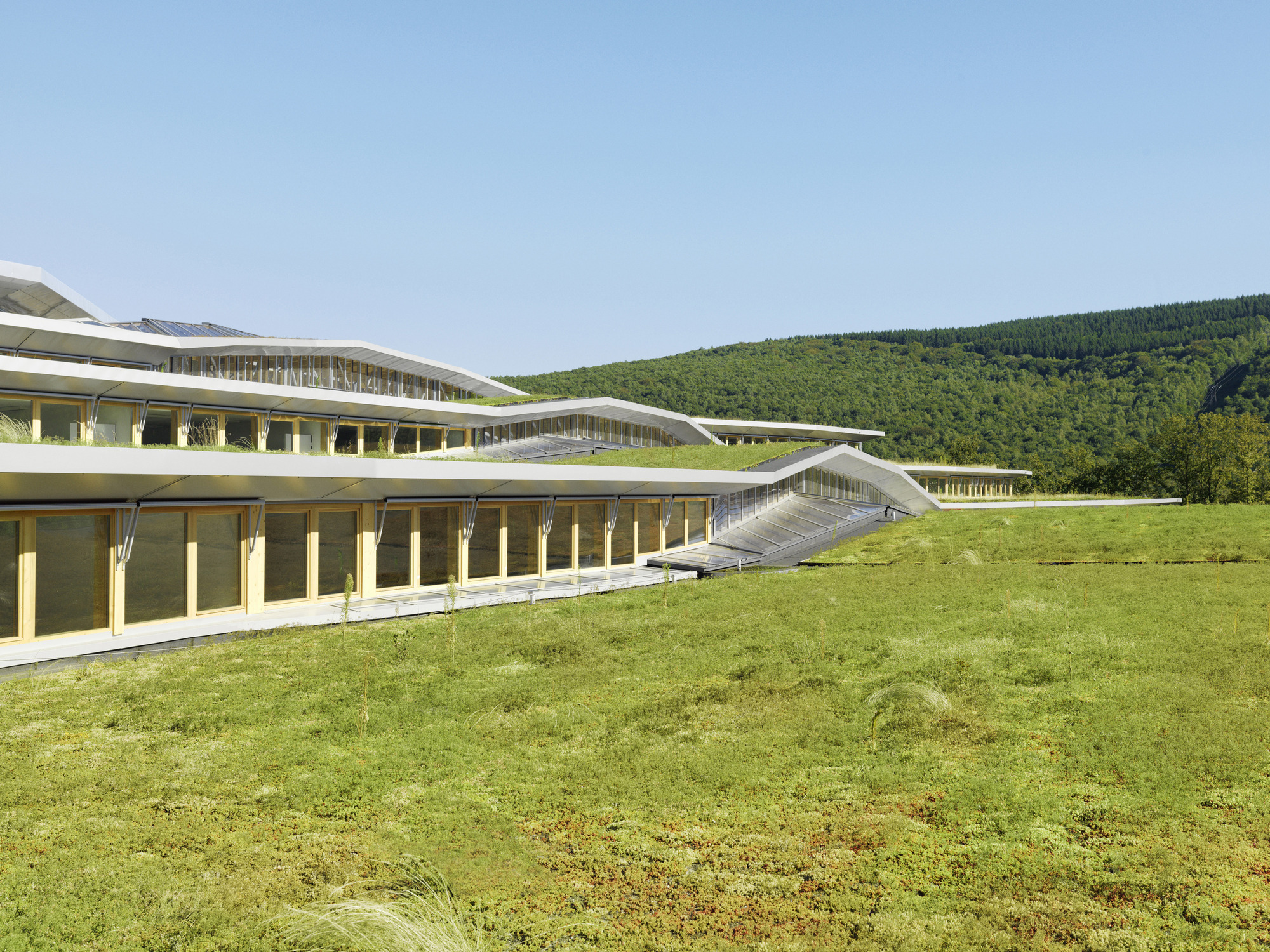 Gallery of Jean Moulin High School / Duncan Lewis Scape Architecture - 4
