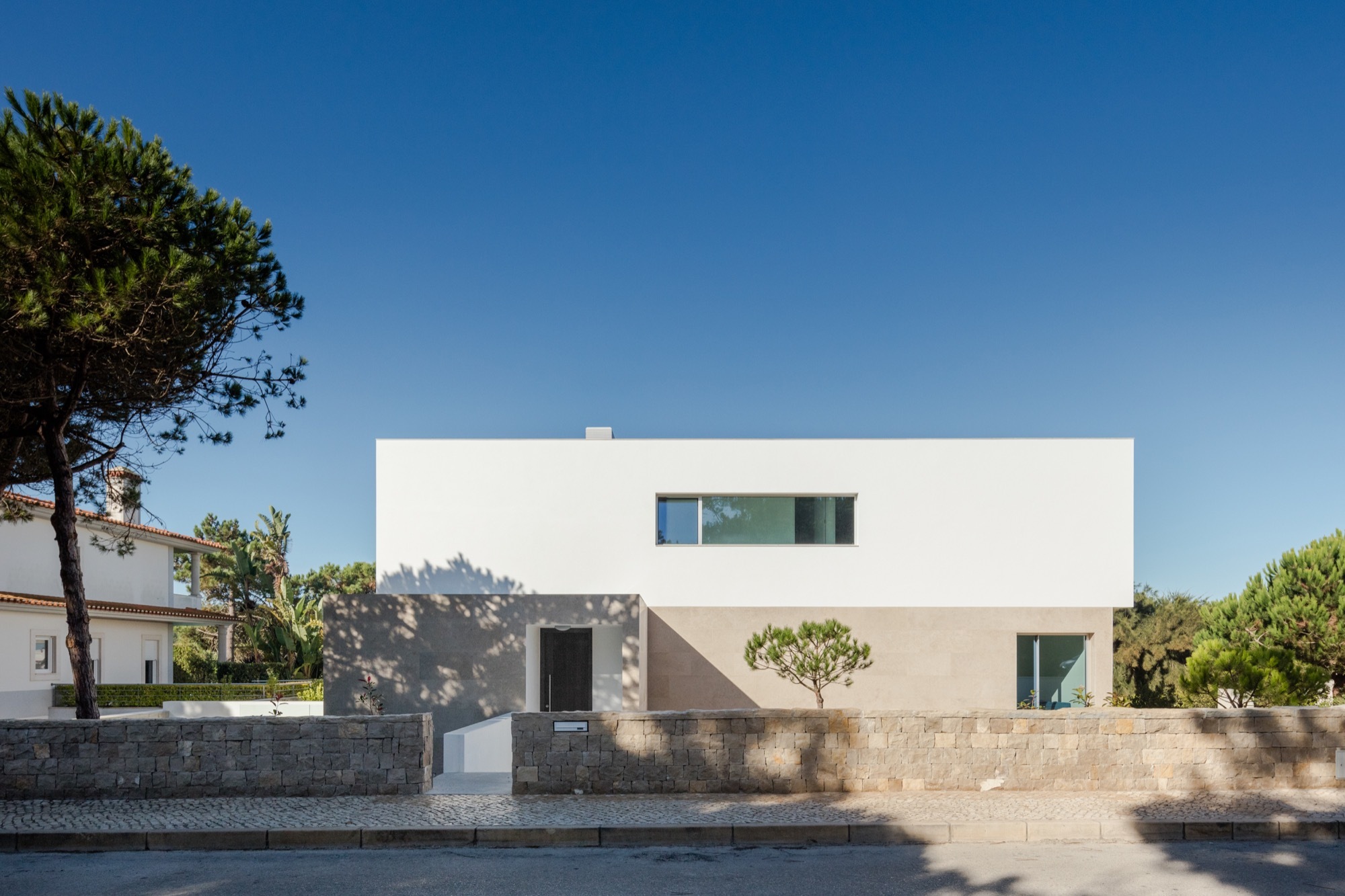 Galeria de Casa Obidos / Russell Jones Architects + RSM arquitecto - 6