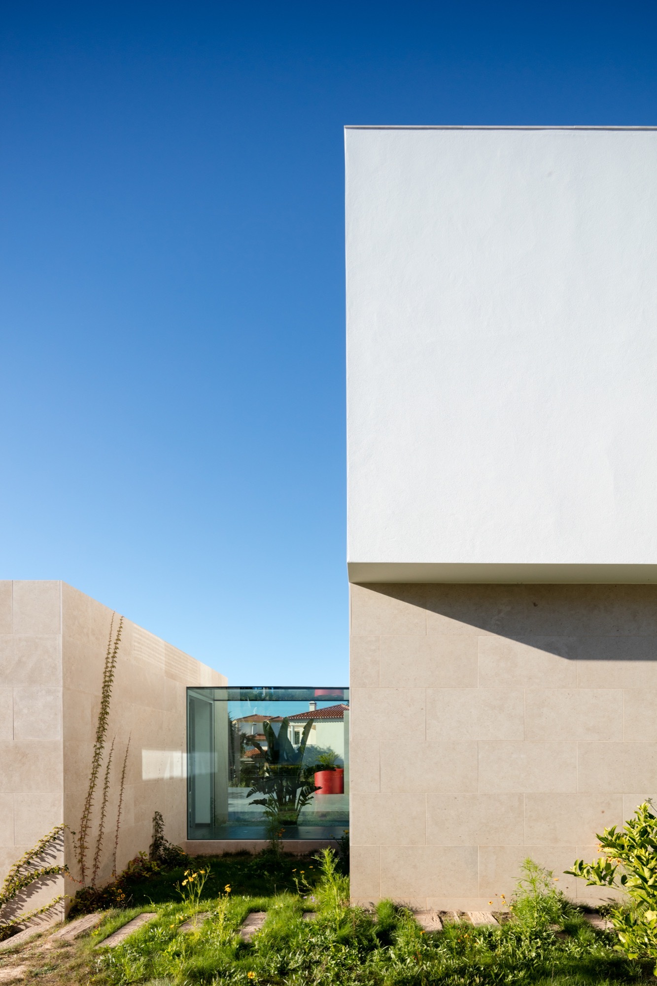 Galeria de Casa Obidos / Russell Jones Architects + RSM arquitecto - 16