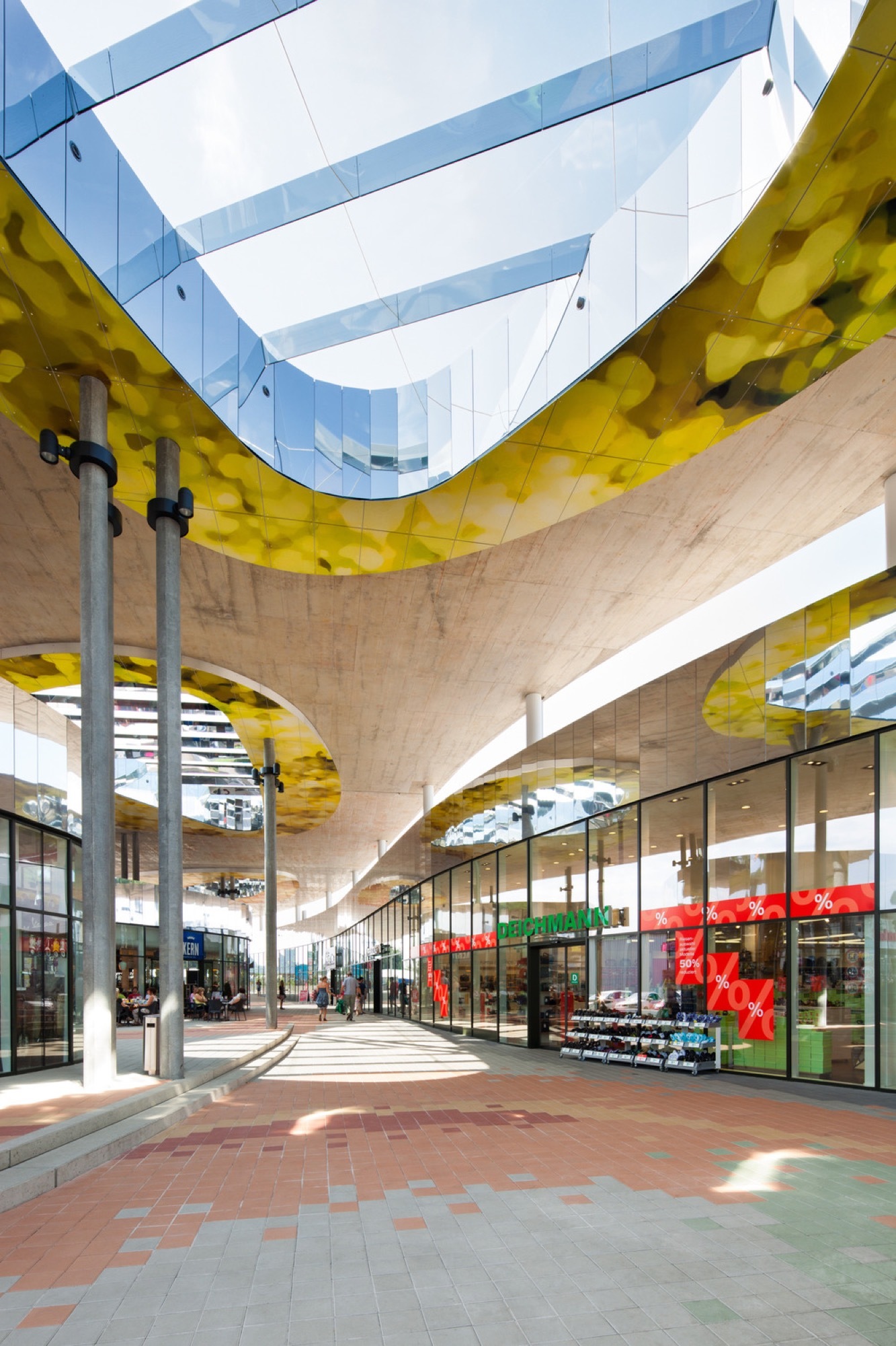 Gallery of Shopping Nord Graz / BEHF Corporate Architects - 13