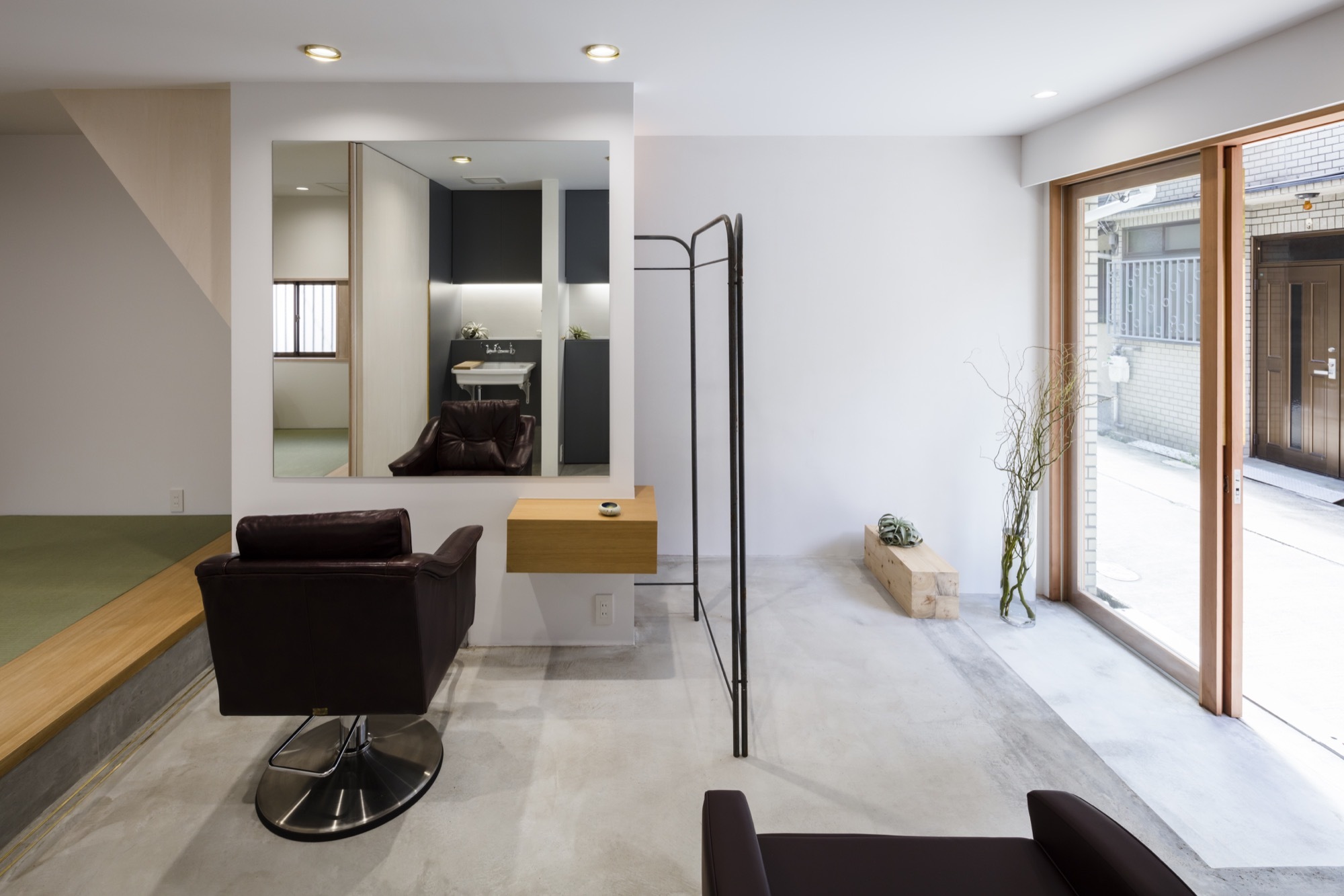 Gallery of Hair Salon in Nakazaki / Shimpei Oda Architect's Office - 3