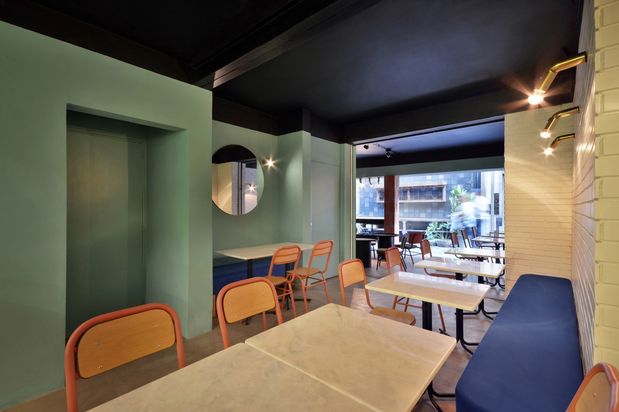 Galería de CAPRI Bar / SY - 5