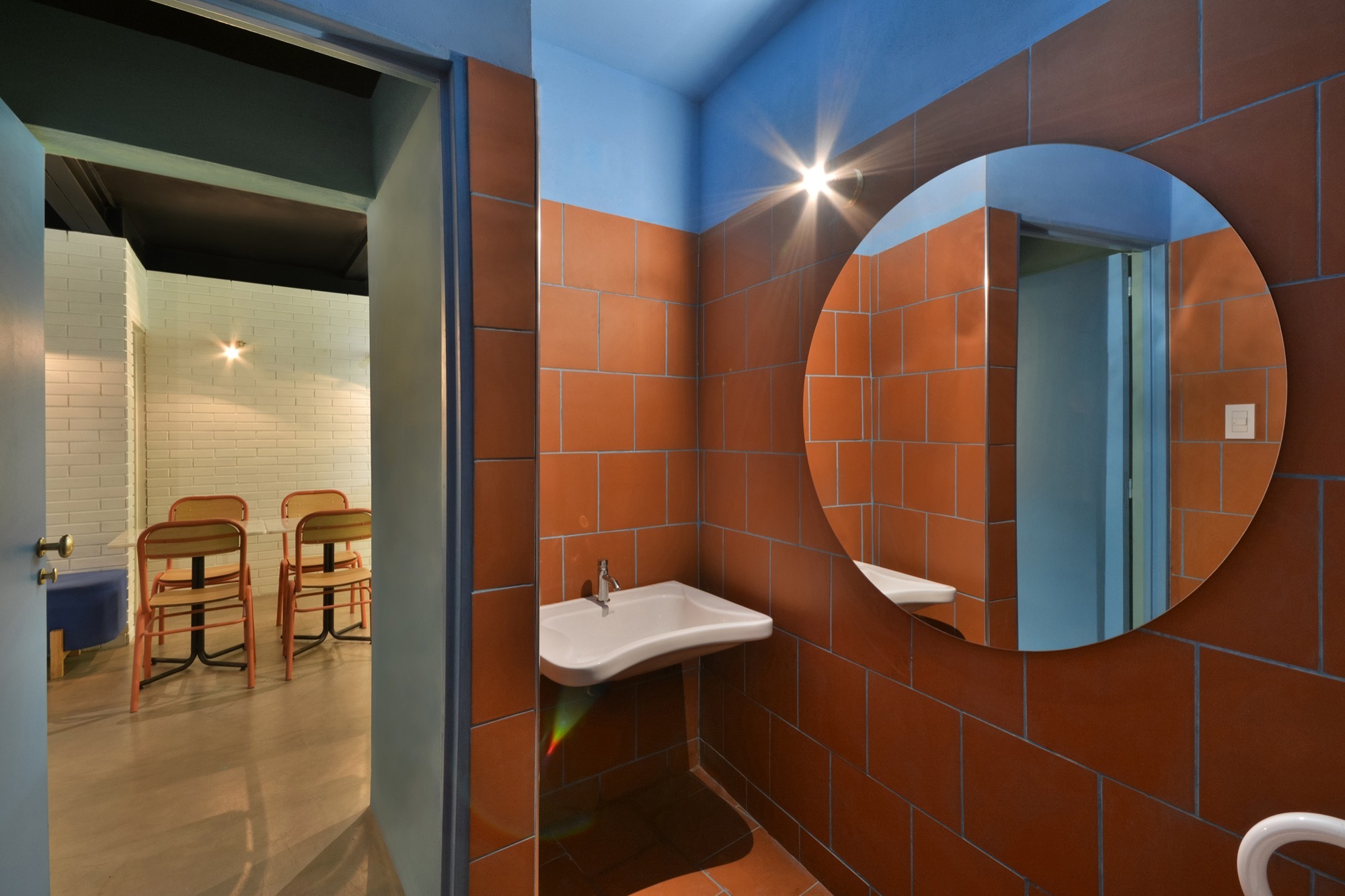 Galería de CAPRI Bar / SY - 6