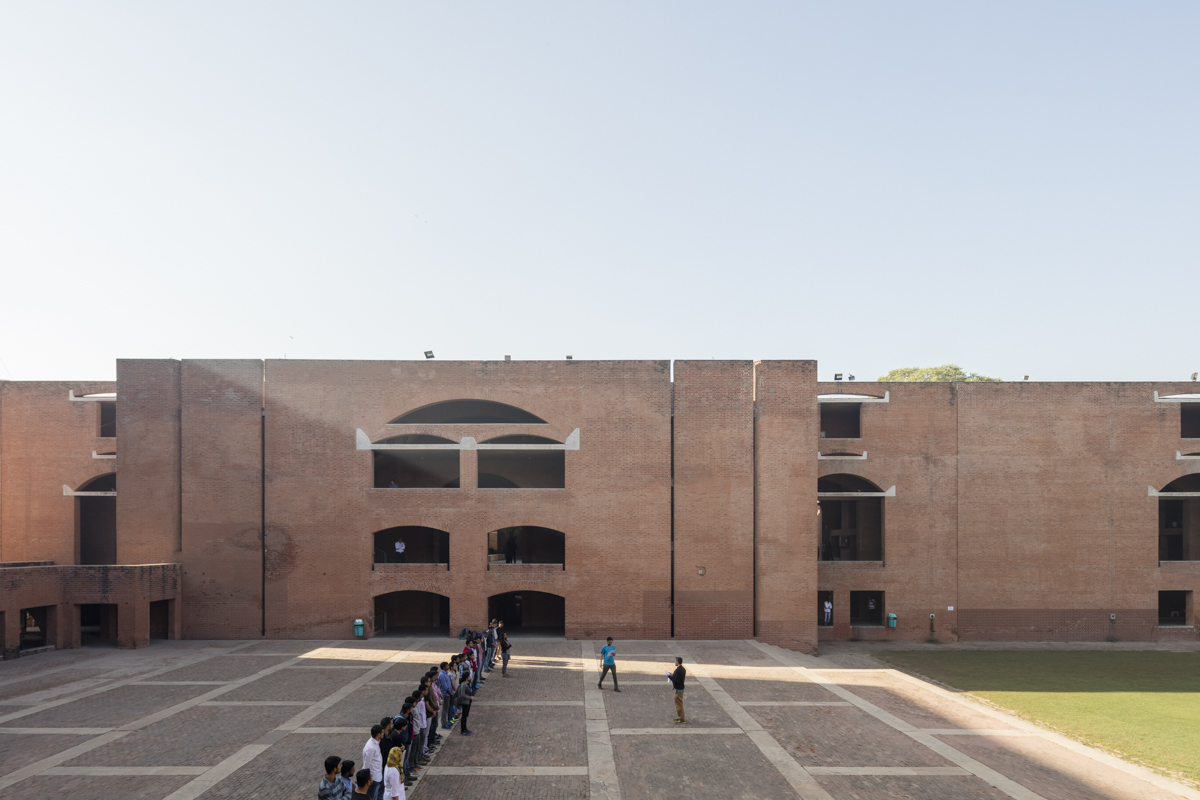 Gallery of Louis Kahn's Indian Institute of Management in Ahmedabad ...
