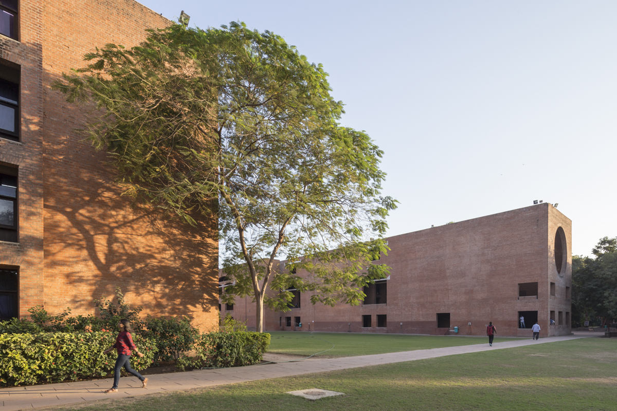 Gallery of Louis Kahn's Indian Institute of Management in Ahmedabad ...