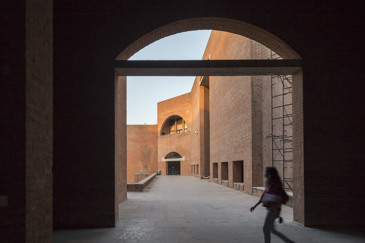 Gallery of Louis Kahn's Indian Institute of Management in Ahmedabad ...