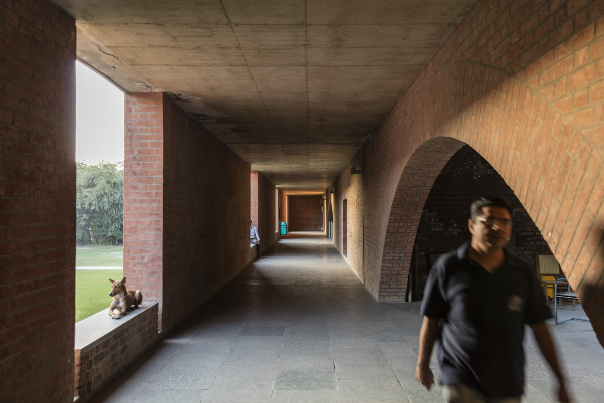Gallery of Louis Kahn's Indian Institute of Management in Ahmedabad ...