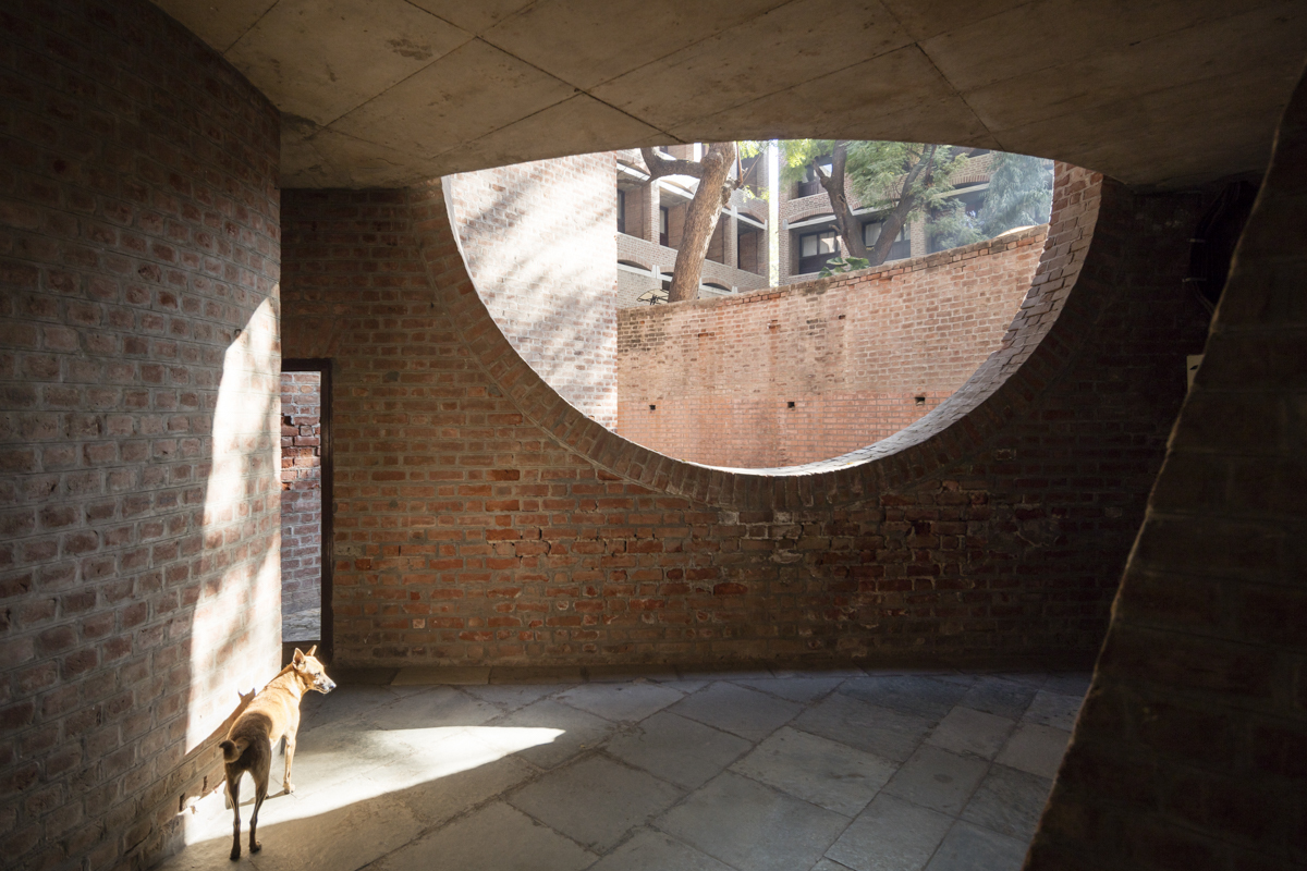 Gallery of Louis Kahn's Indian Institute of Management in Ahmedabad ...