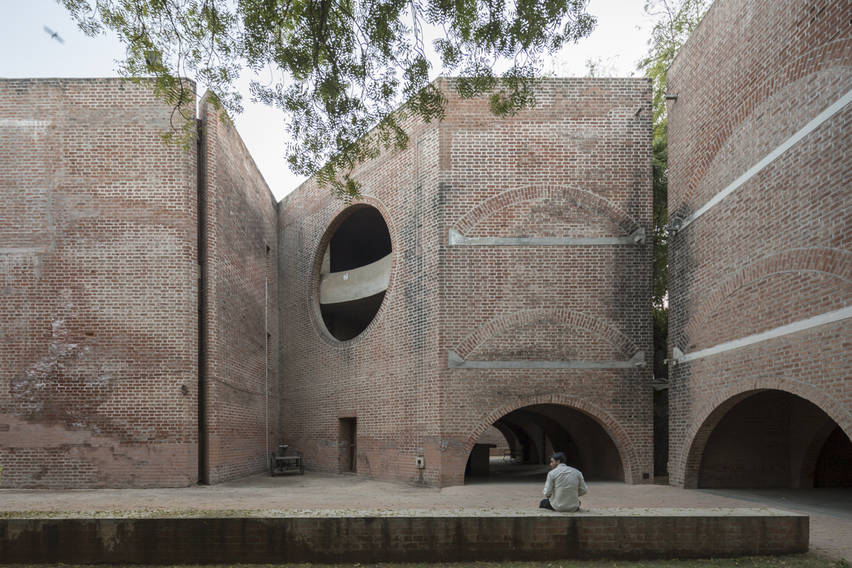 Gallery of Louis Kahn's Indian Institute of Management in Ahmedabad ...