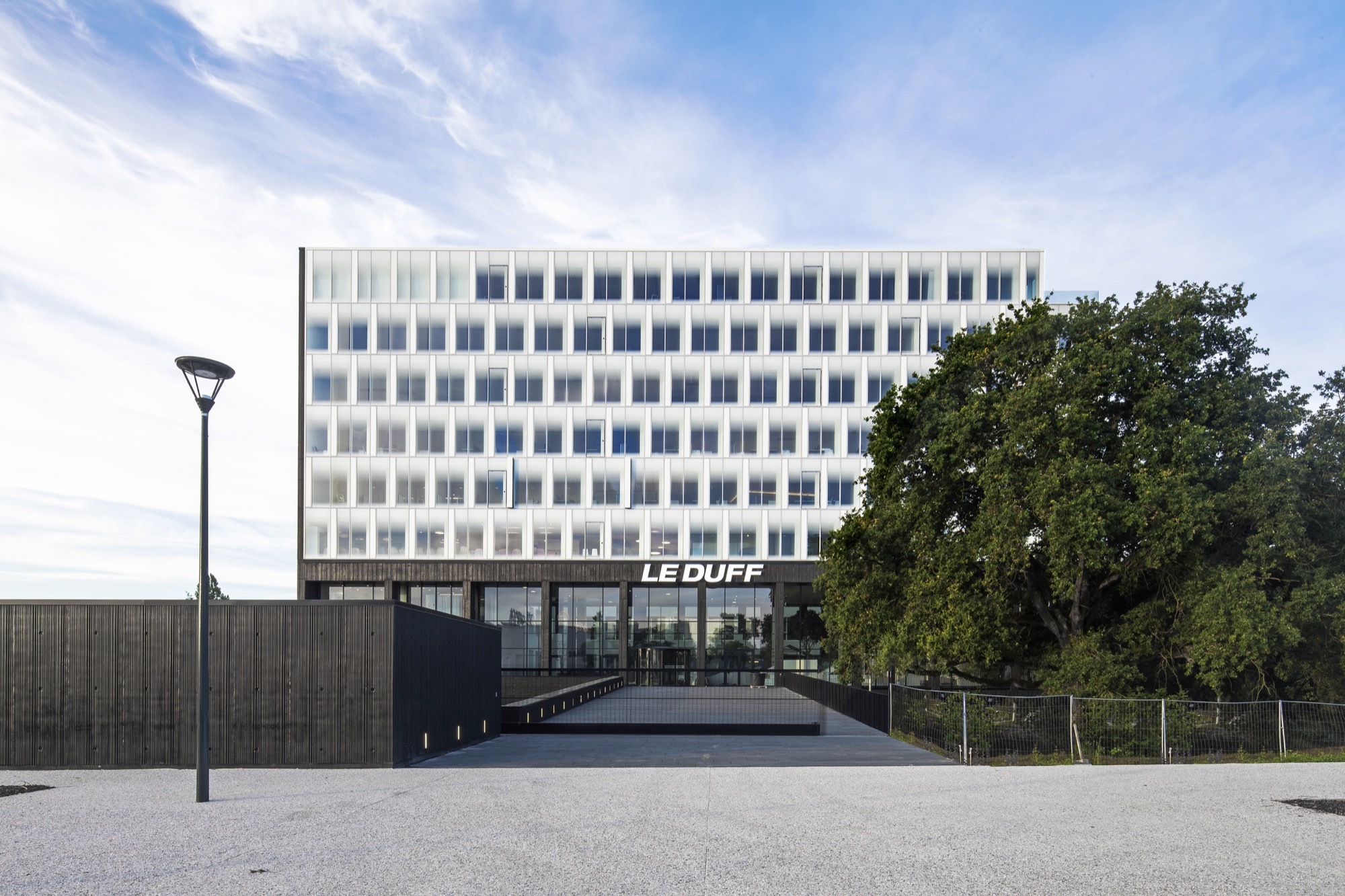 Gallery of Headquarters ‘Le Duff Group’ / Ateliers 2/3/4/ - 15