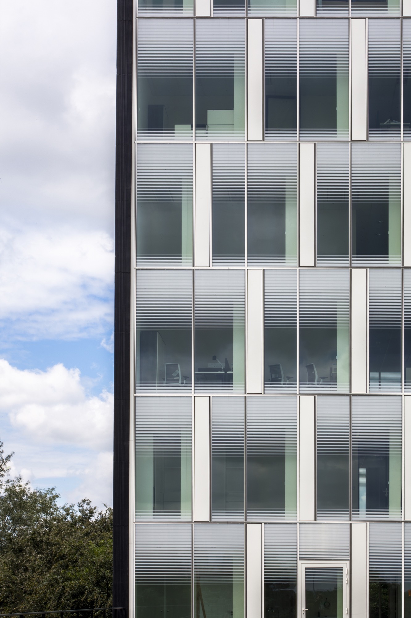 Gallery of Headquarters ‘Le Duff Group’ / Ateliers 2/3/4/ - 18