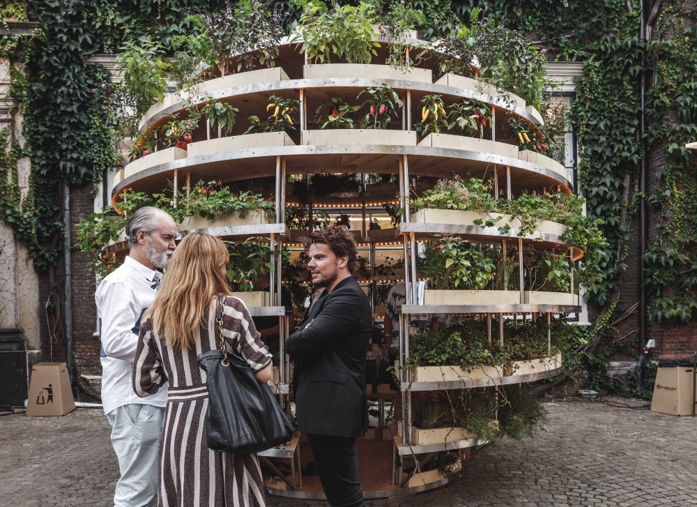 Gallery of IKEA Lab Releases Open-Source Plans for DIY Spherical Garden - 3