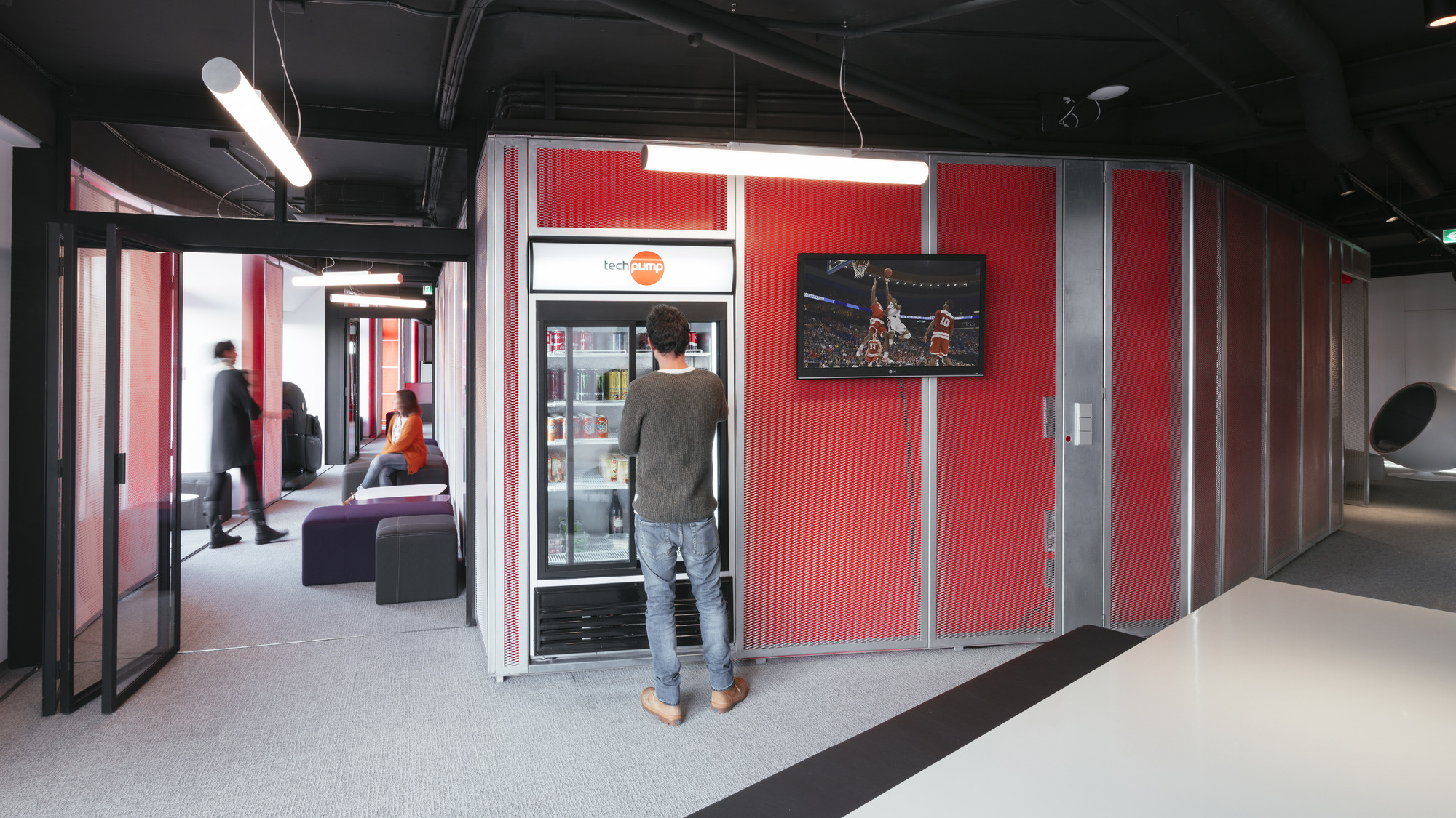 Gallery of Techpump Headquarters / Estudio Bher Arquitectos - 15