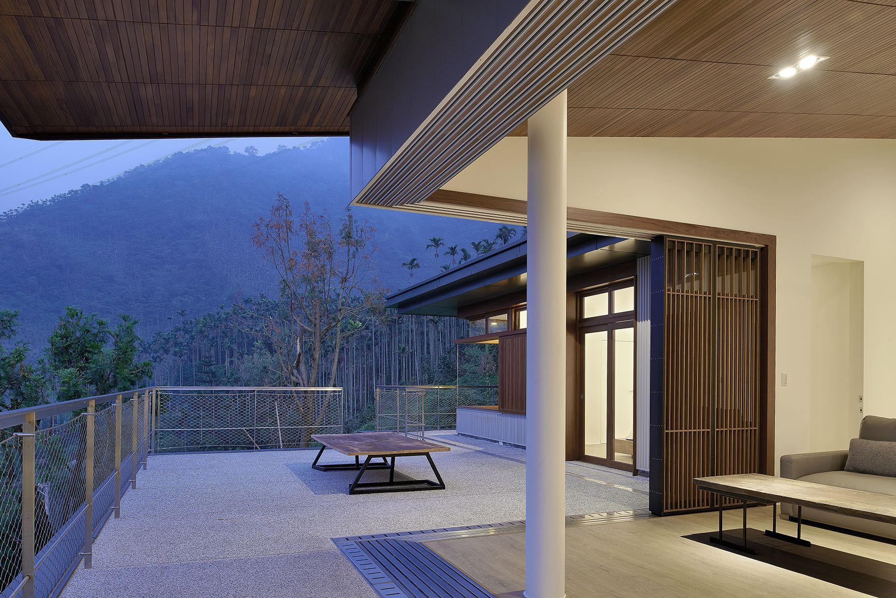 Gallery of Stilted House / Wang Hsiao-Kuei Architecture Studio - 12