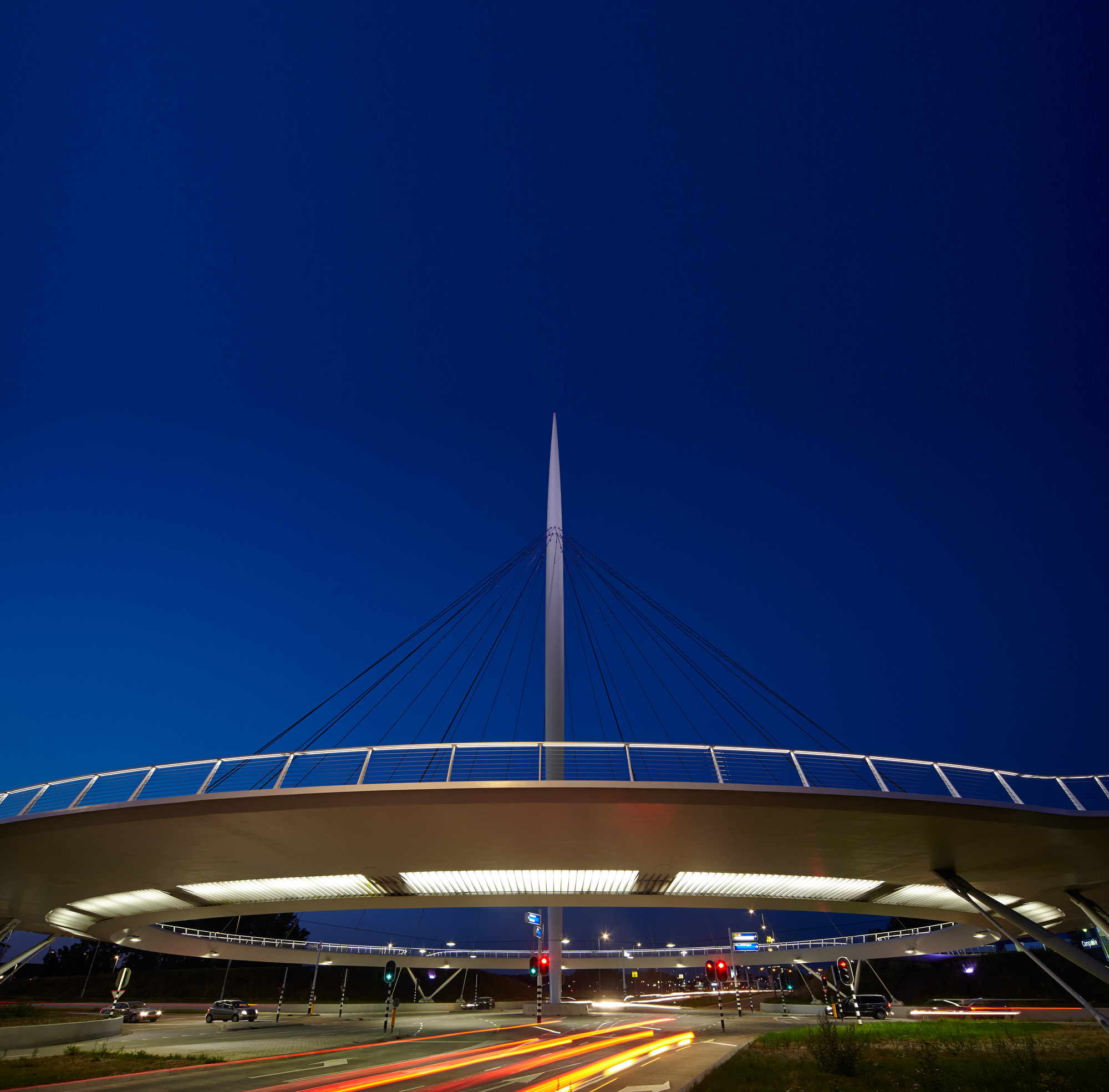 Gallery of Hovenring, Circular Cycle Bridge / ipv Delft - 14