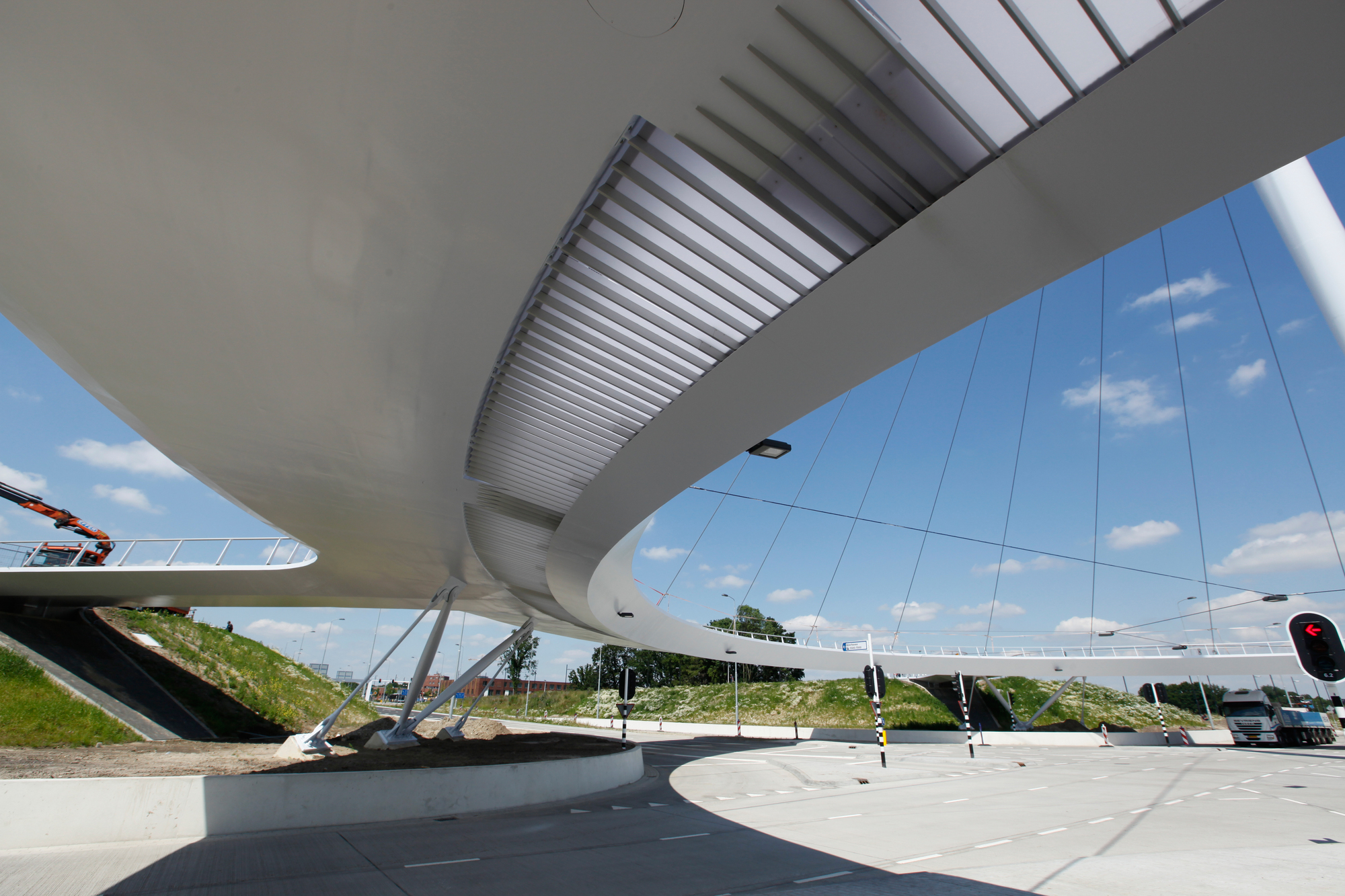 Gallery of Hovenring, Circular Cycle Bridge / ipv Delft - 18