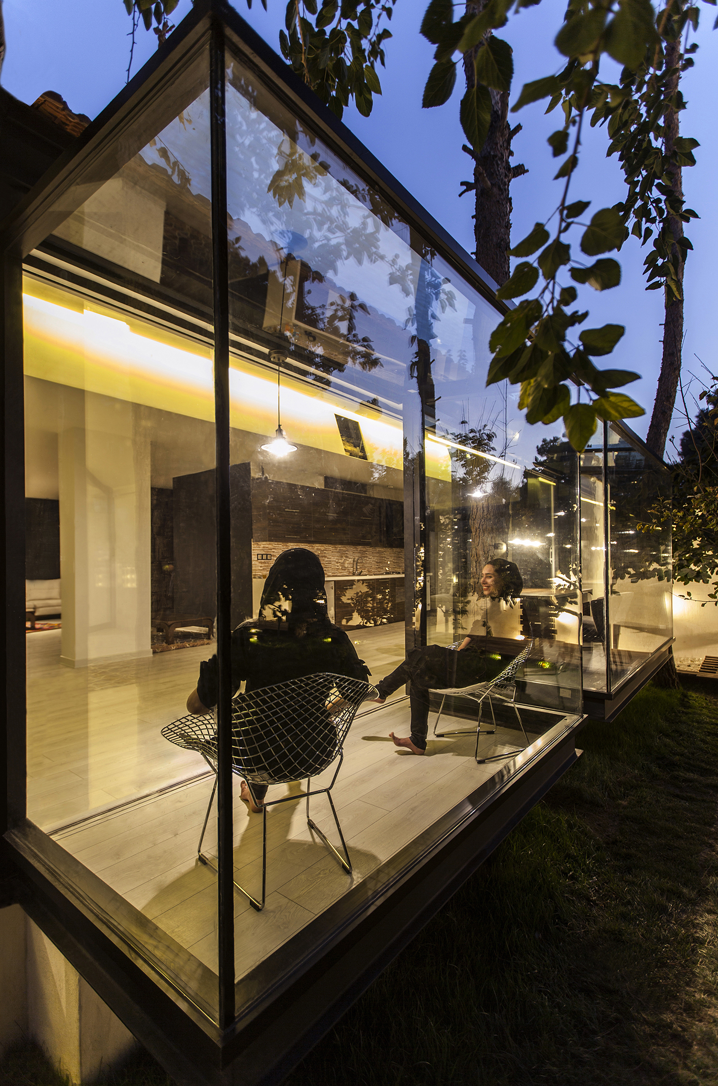 Gallery of Thirty-pine Villa / Aleshtar Architectural Office - 11